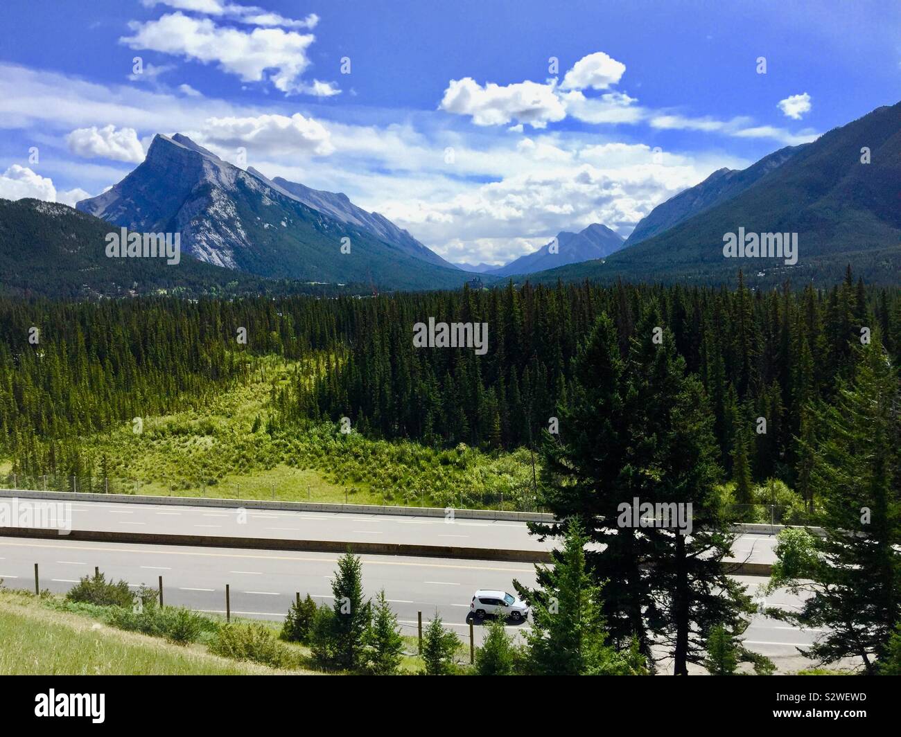 Banff National Park, Canadian Rockies, from the Juniper Hotel patio ...