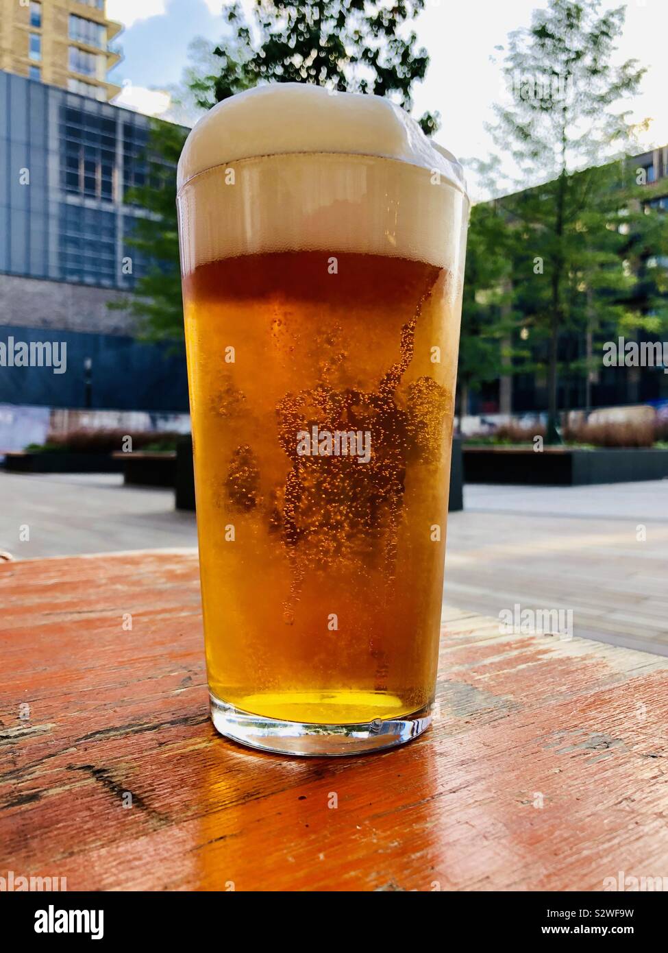 Massive head hi-res stock photography and images - Alamy