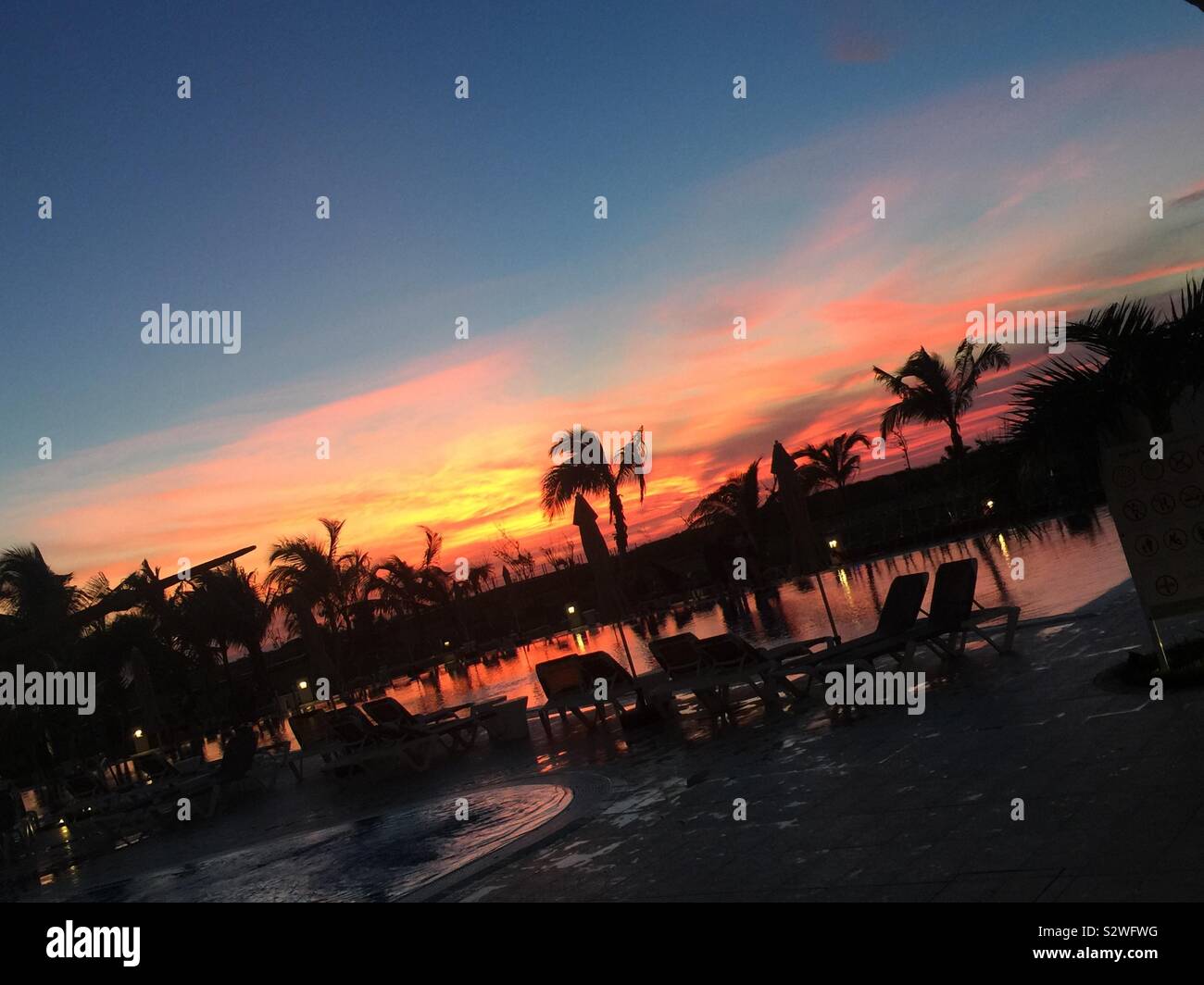 Cuba sunset hi-res stock photography and images - Alamy
