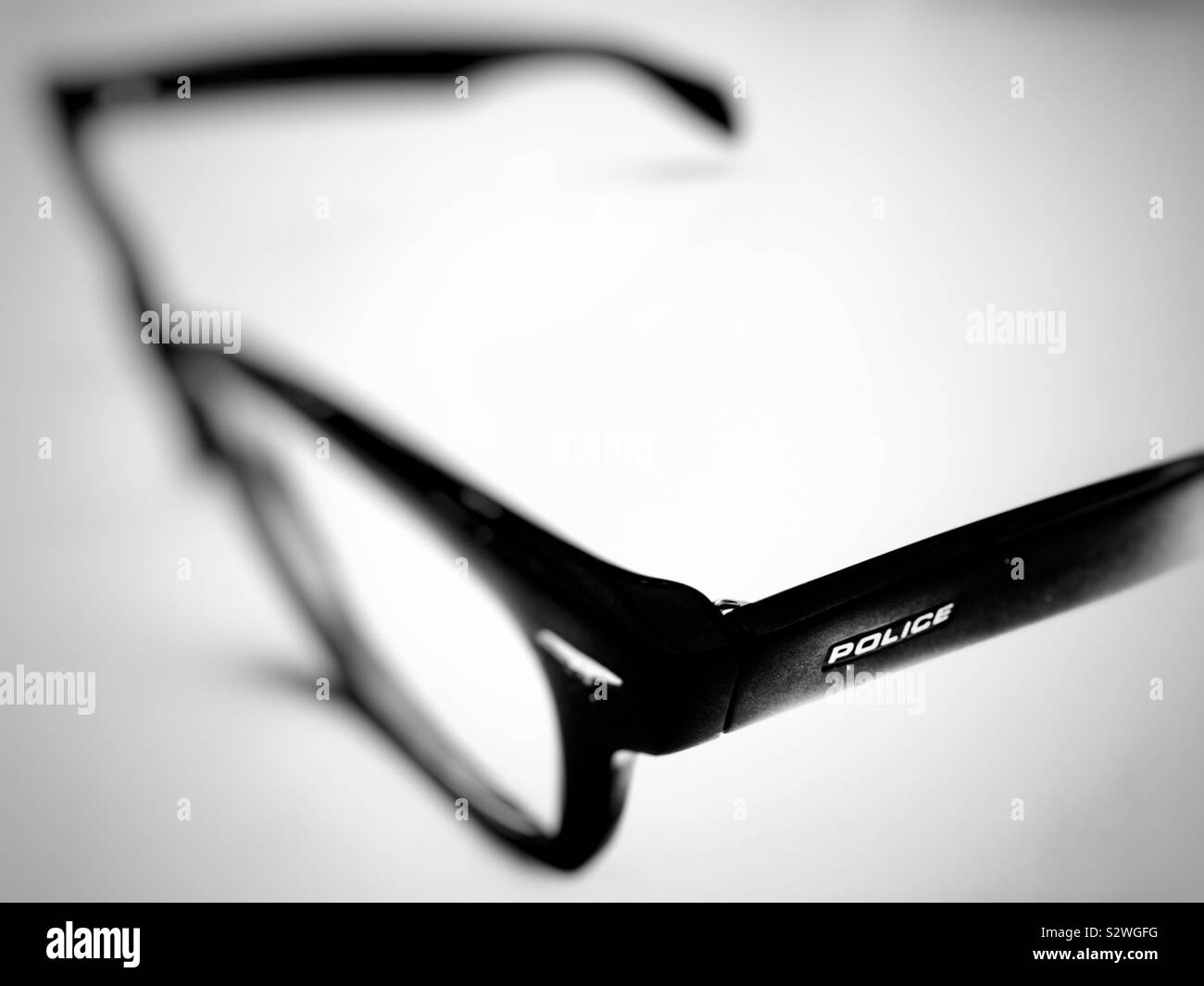 Mens police spectacles hi-res stock photography and images - Alamy