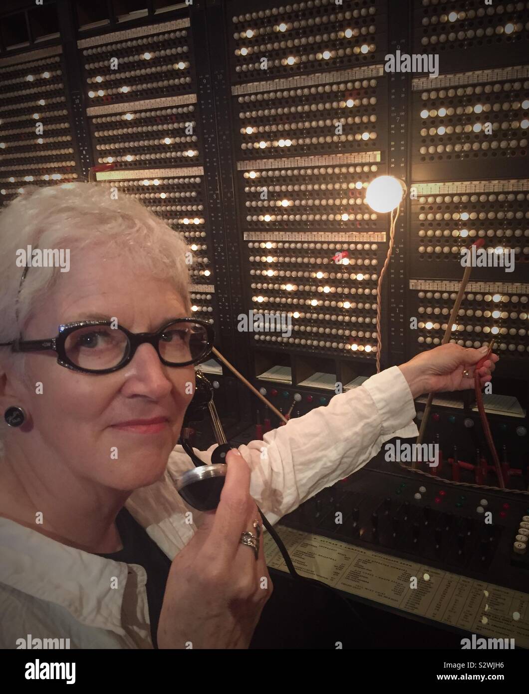 Switchboard operator hi-res stock photography and images - Alamy
