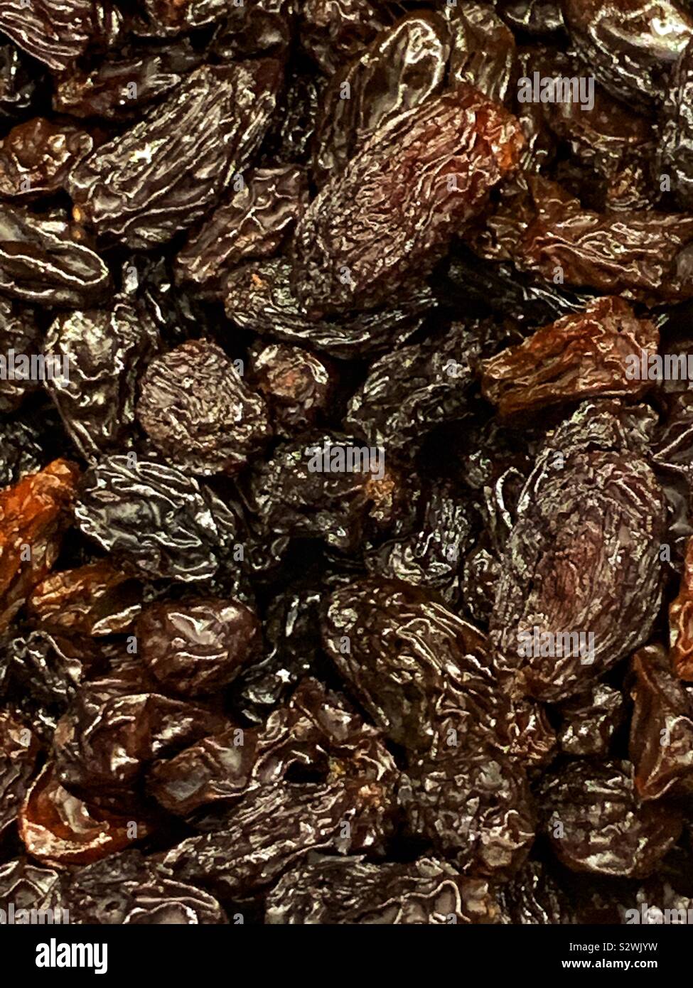 Dark raisins hi-res stock photography and images - Alamy
