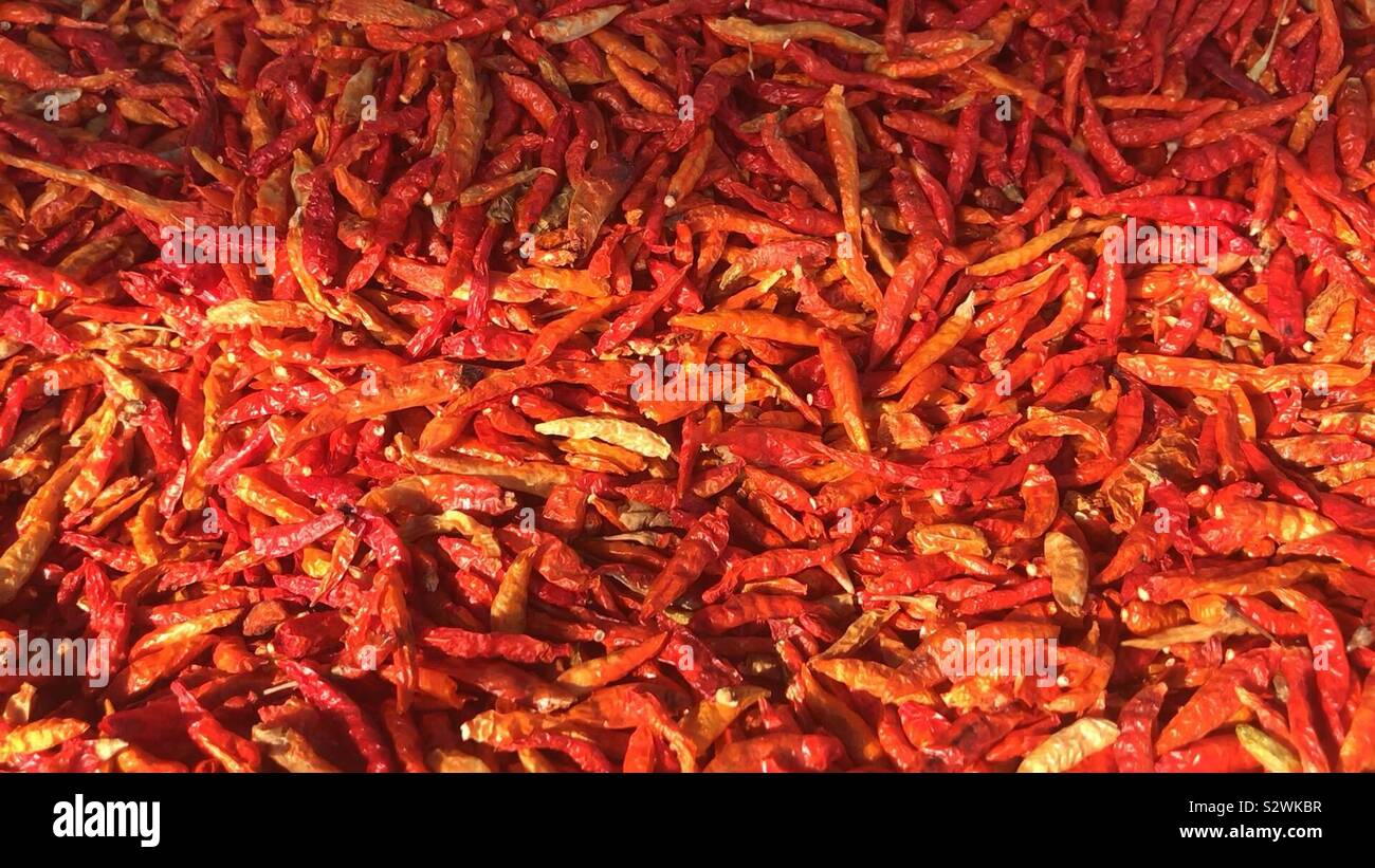 Dried chills in a Thai market Stock Photo - Alamy
