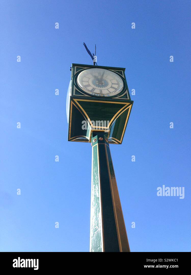 Town clocks hi-res stock photography and images - Alamy
