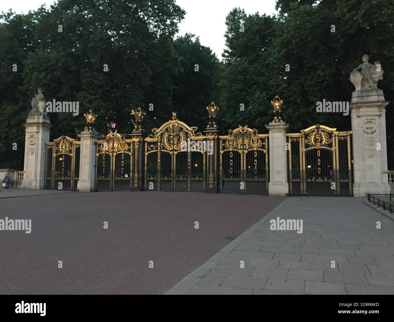 Green Park Gates High Resolution Stock Photography and Images - Alamy