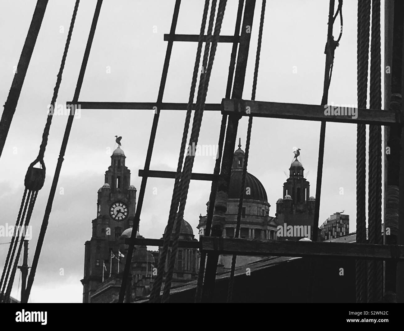 View of Liverpool liver buildings through tall ship Stock Photo - Alamy