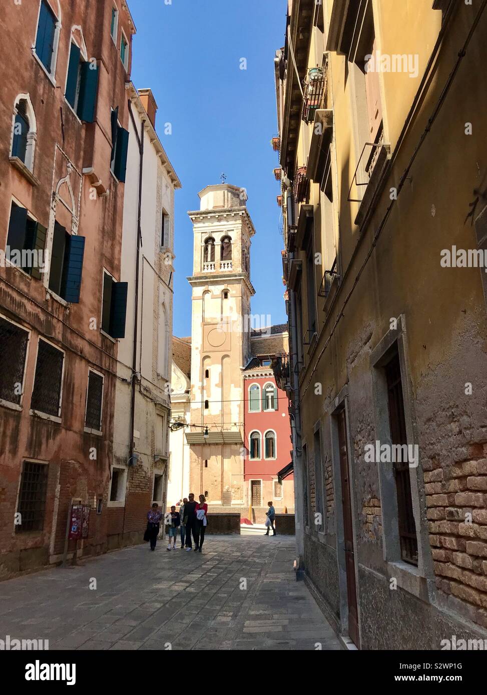 Brick streets of venice italy hi-res stock photography and images - Alamy