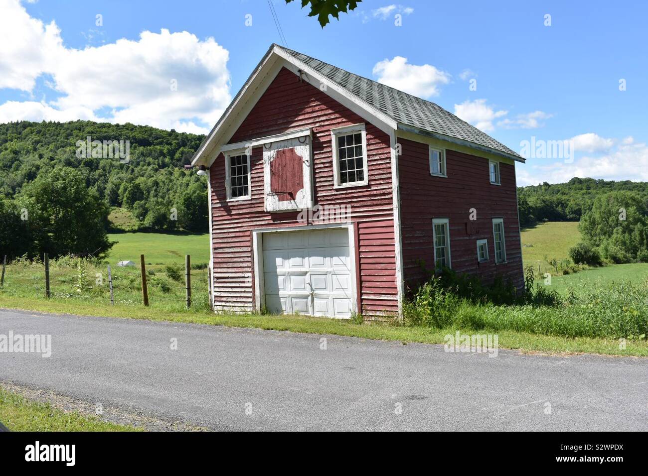 Ny garage hi-res stock photography and images - Alamy