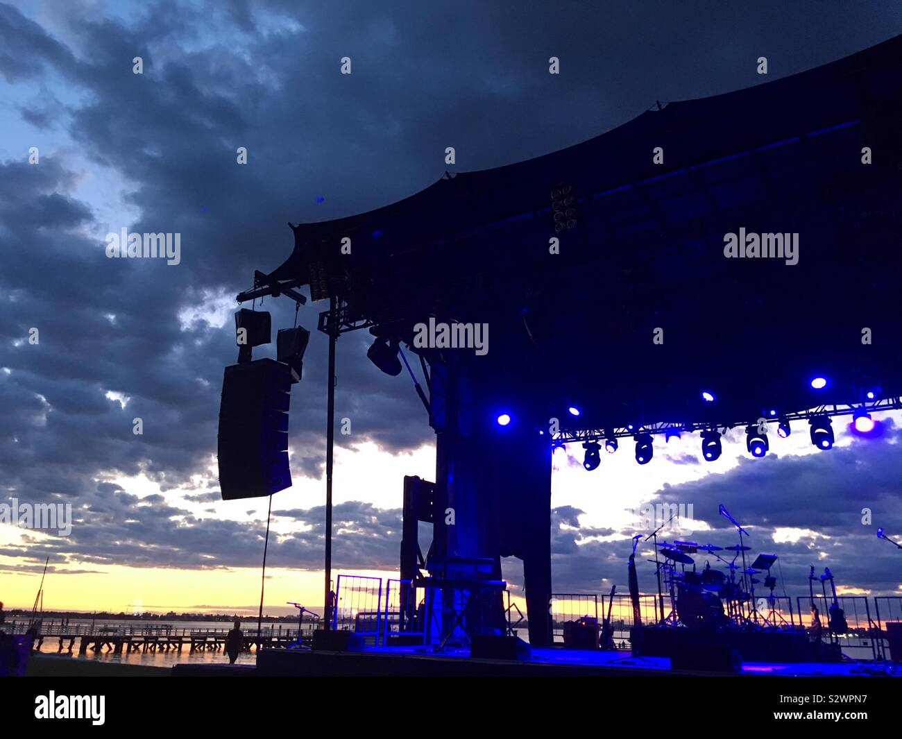 Before the concert hi-res stock photography and images - Alamy