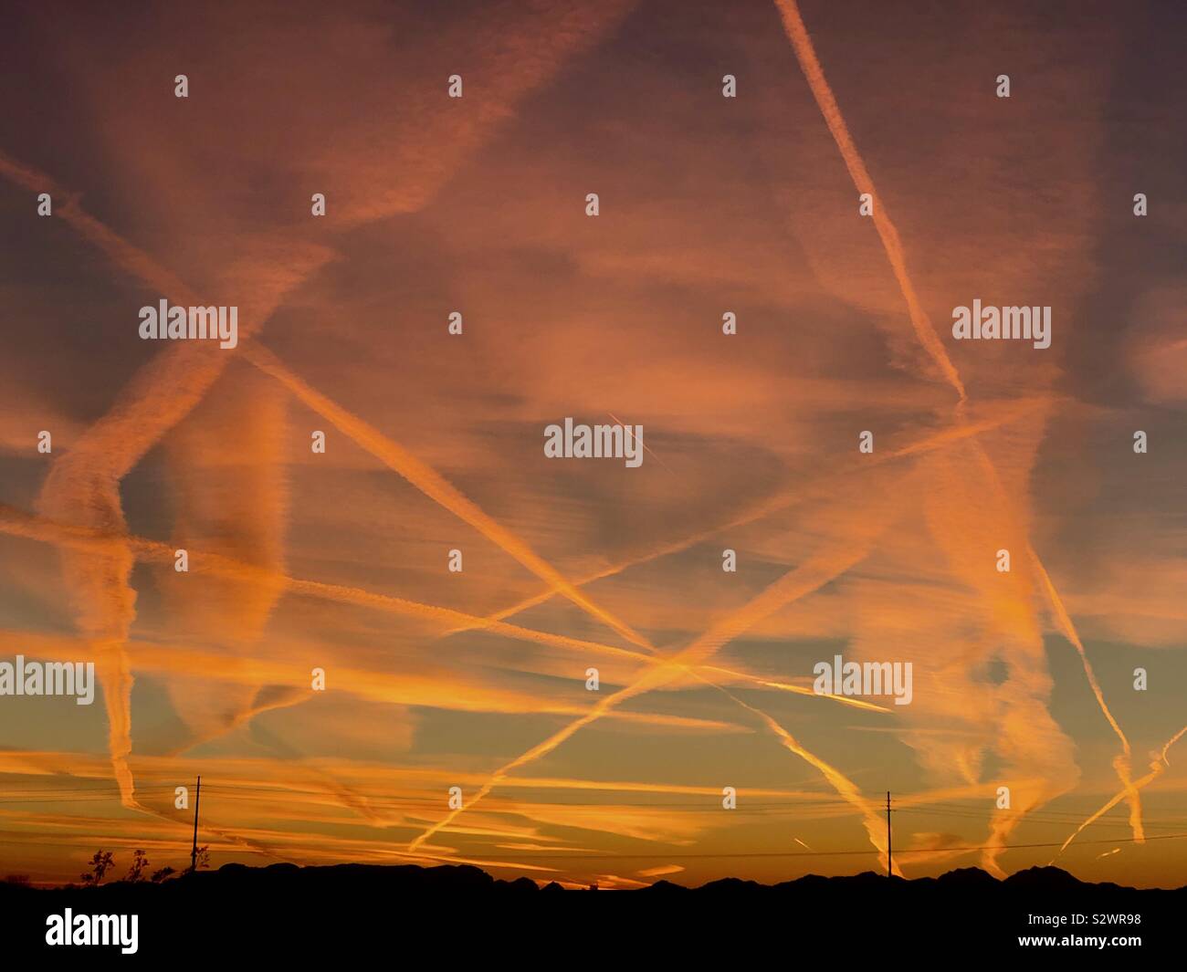 Orange contrail hi-res stock photography and images - Alamy