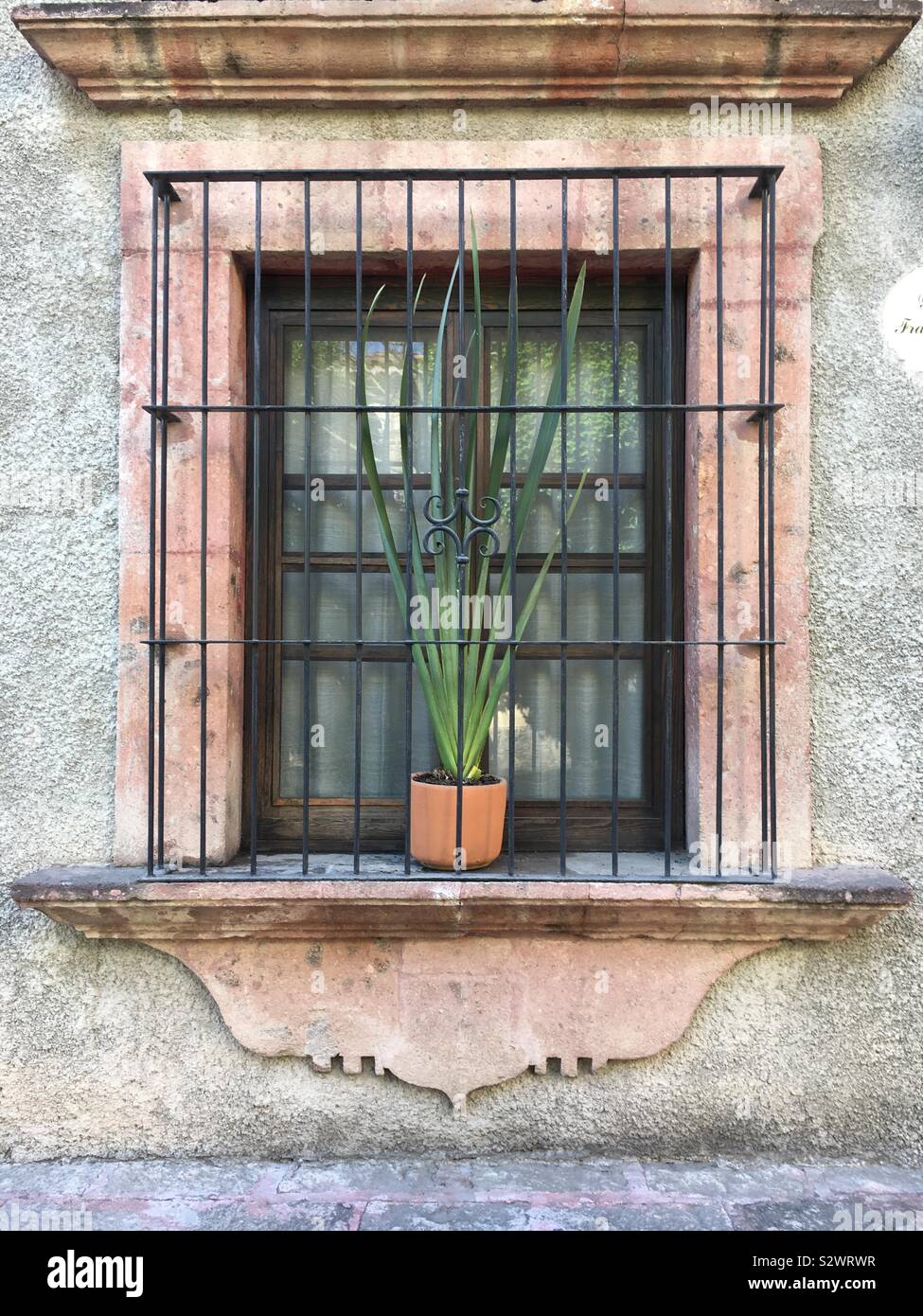 Window , San Miguel de Allende, Mexico Stock Photo - Alamy