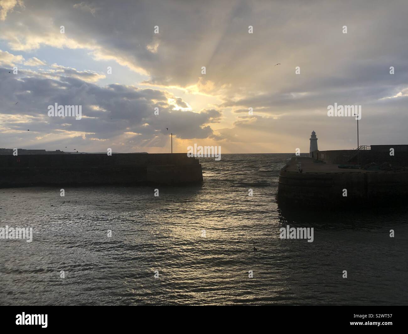 Sunset harbour hi-res stock photography and images - Alamy