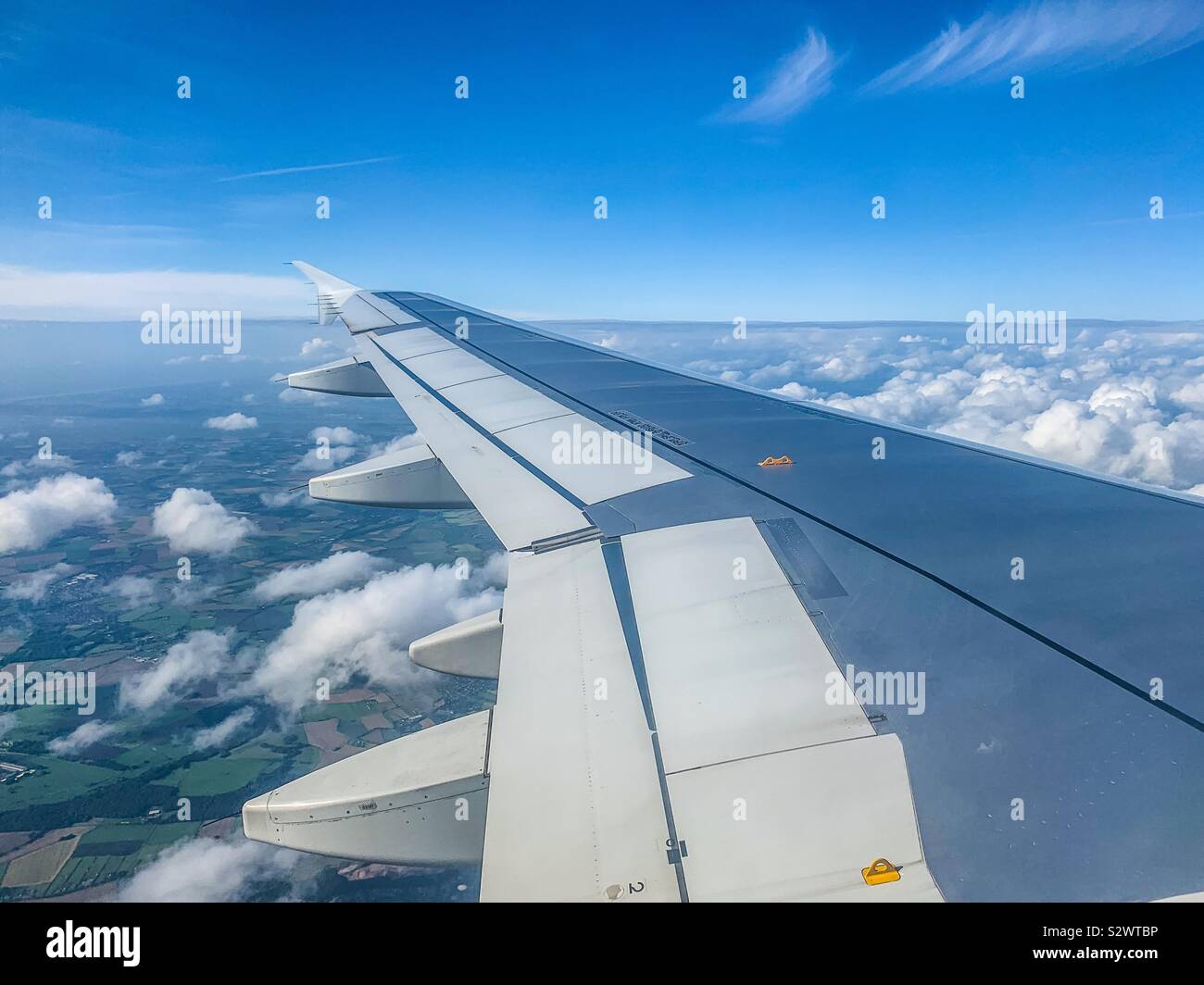 Airbus a320 wing hi-res stock photography and images - Alamy