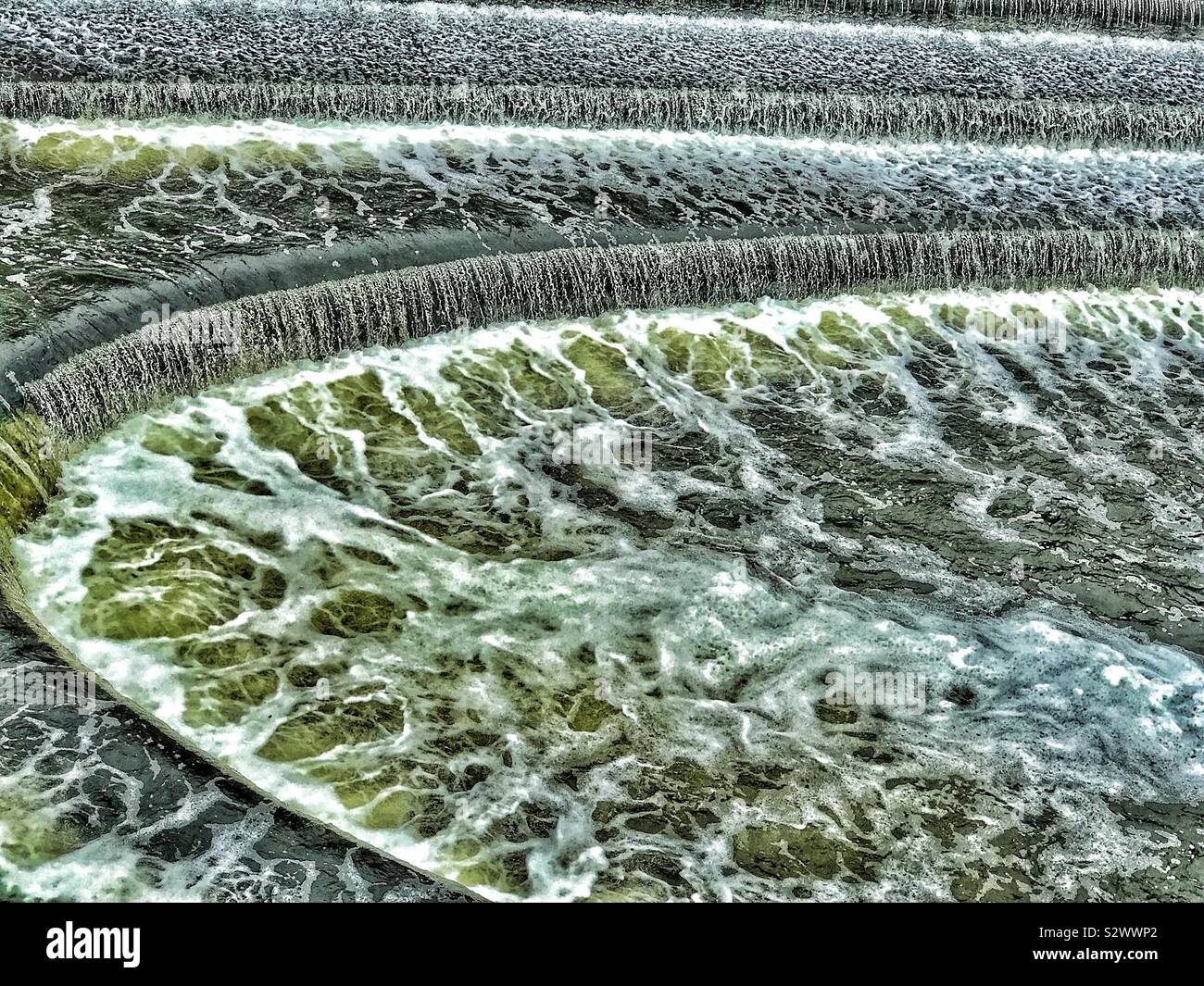 Curved Weir High Resolution Stock Photography and Images - Alamy