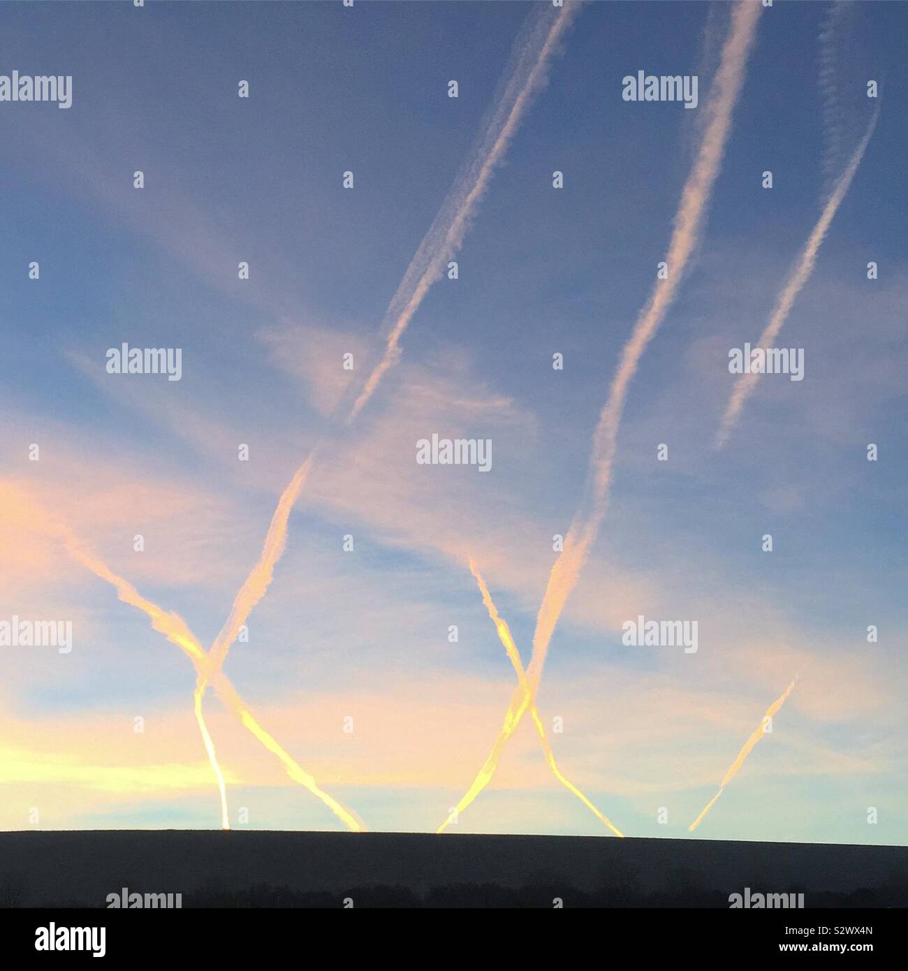 English sky hi-res stock photography and images - Alamy