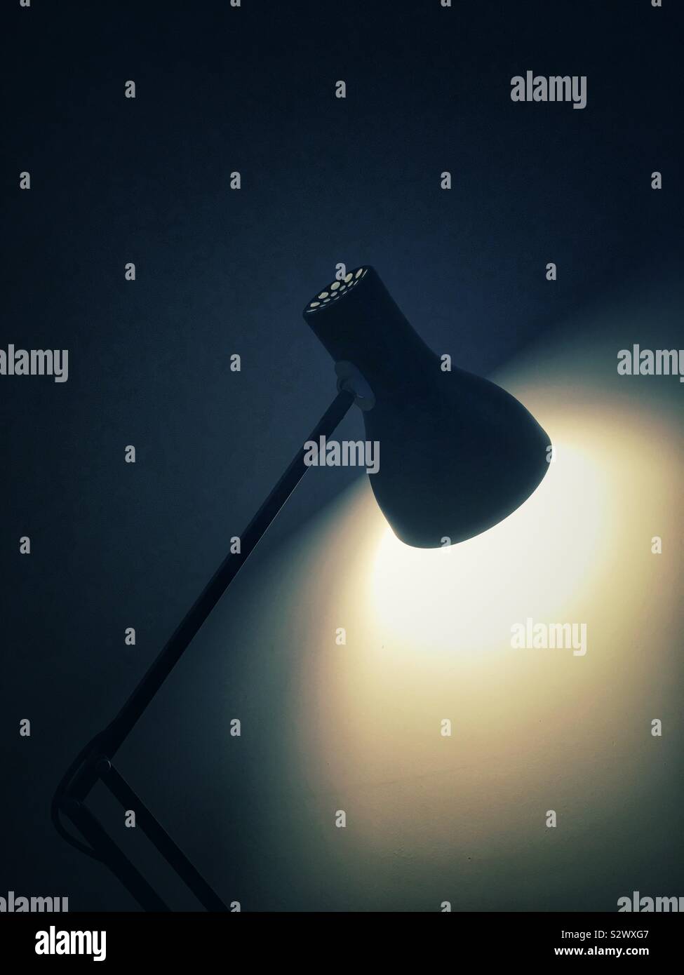 Anglepoise and lamp hi-res stock photography and images - Alamy