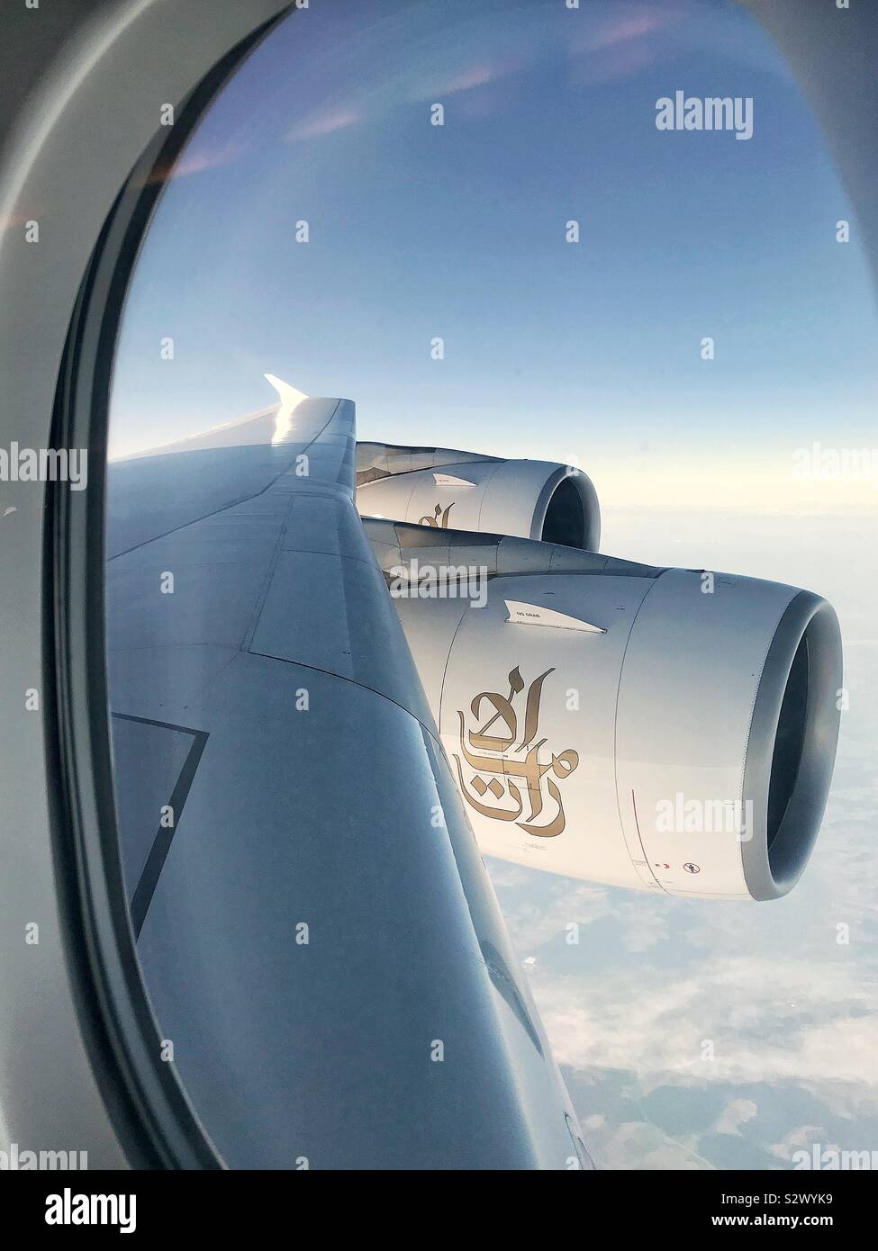 Airbus a380 engine hi-res stock photography and images - Alamy