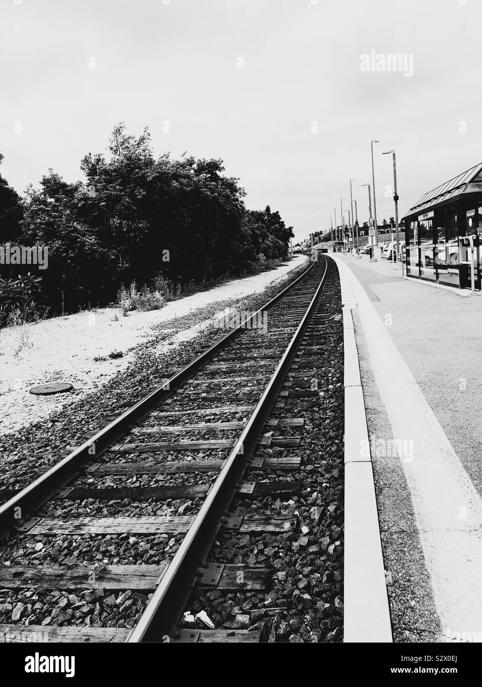 White train tracks hi-res stock photography and images - Alamy