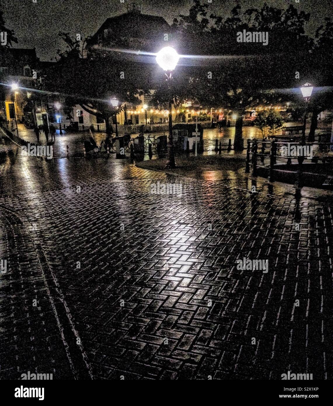 Amsterdam at Night after a rain shower Stock Photo - Alamy