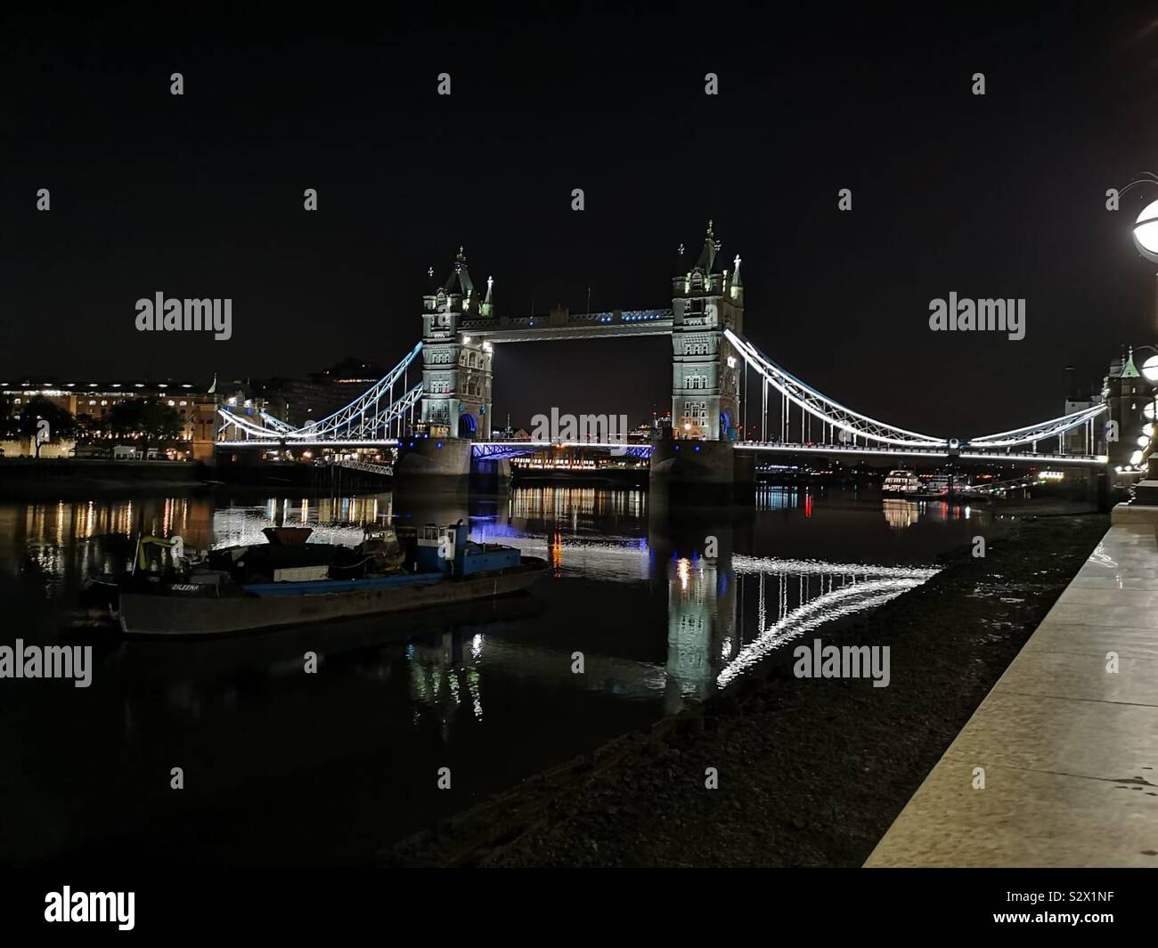 Tower Bridge at night Stock Photo - Alamy