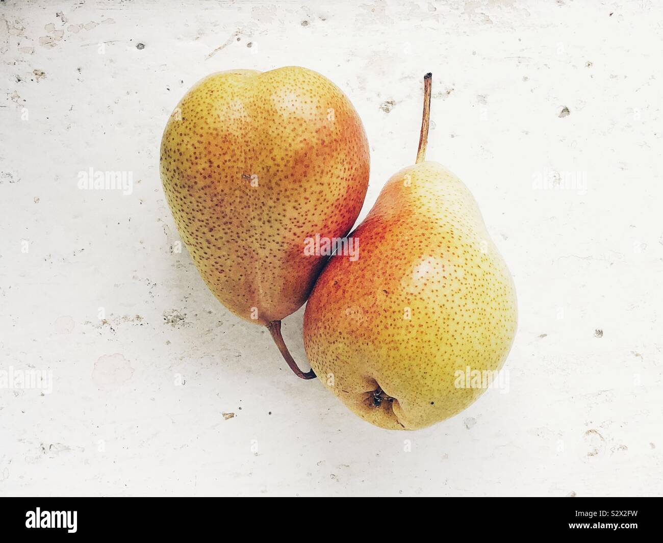 Pairs of fruit hi-res stock photography and images - Alamy