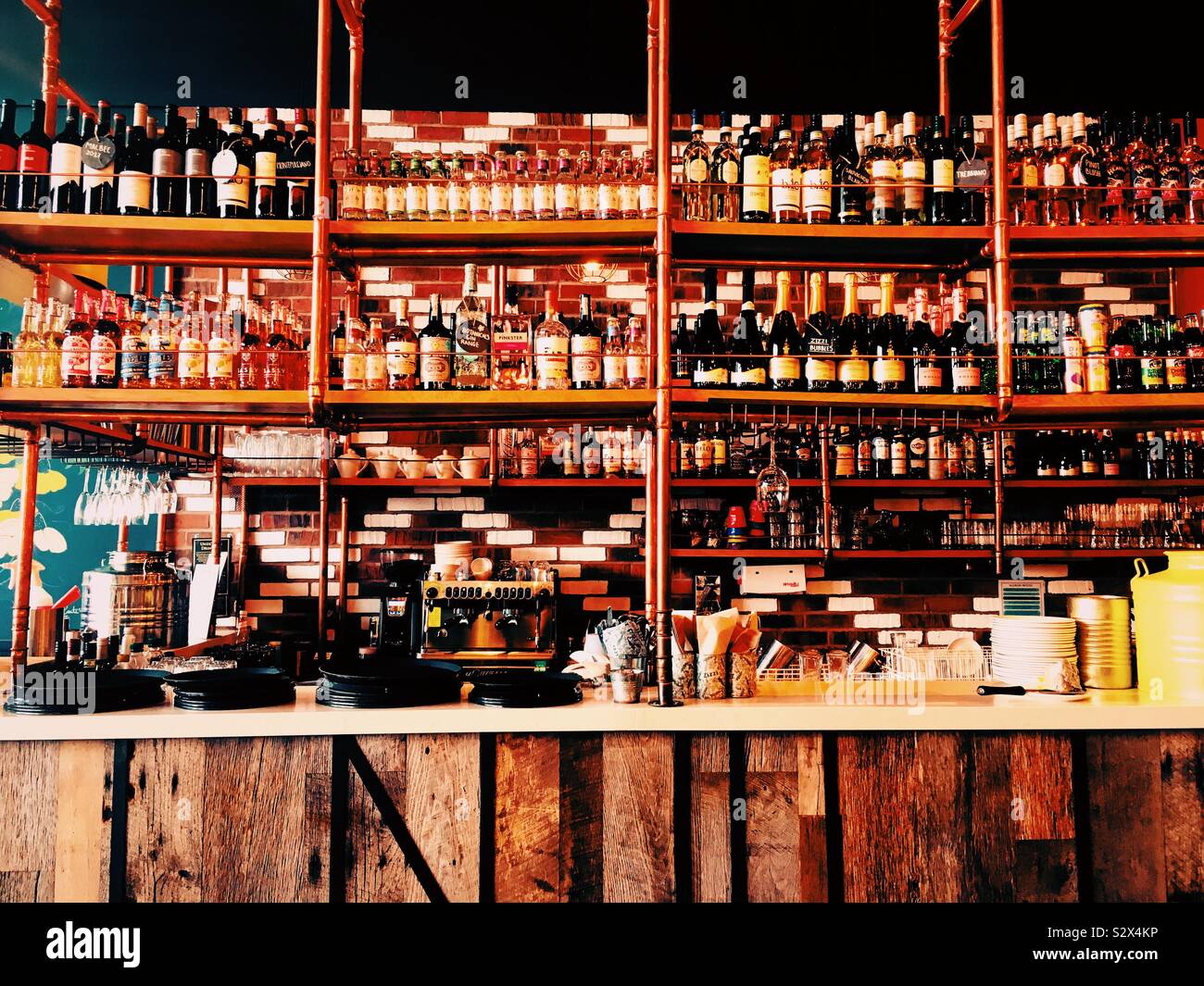 Pizza restaurant interior hi-res stock photography and images - Alamy