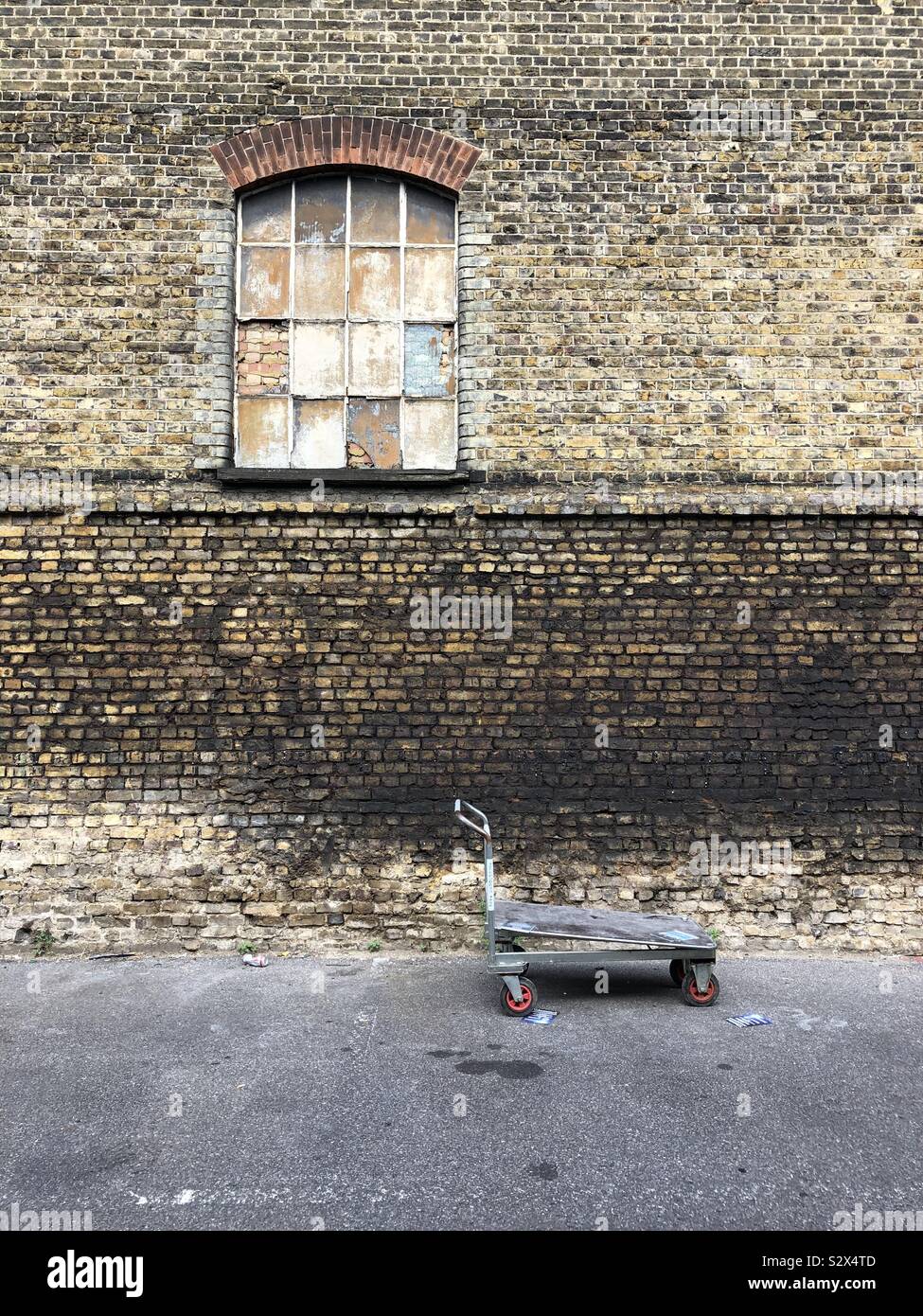 Empty trolley hi-res stock photography and images - Alamy