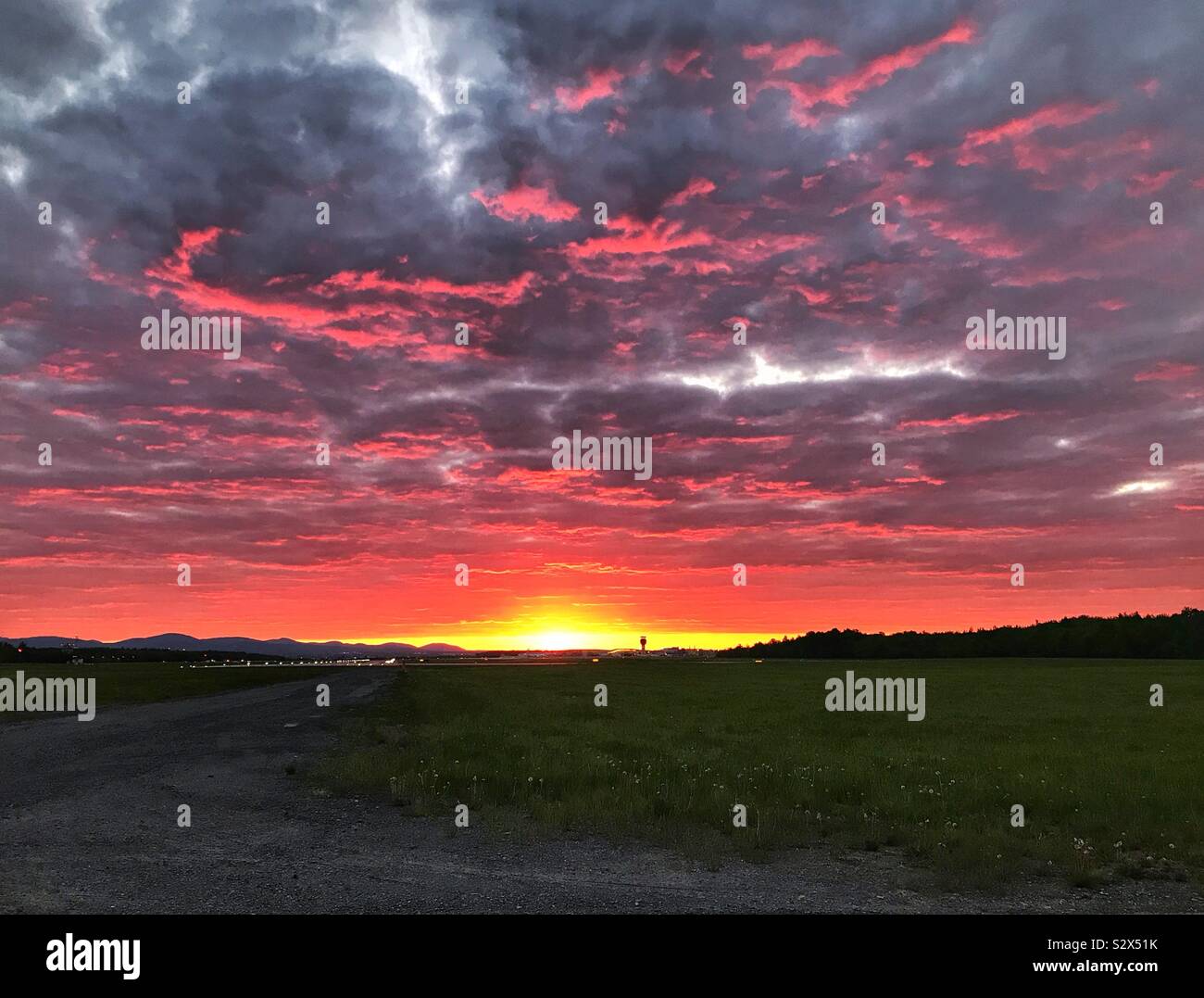 Getting up early could be worth sometimes... Here’s a dramatical but ...