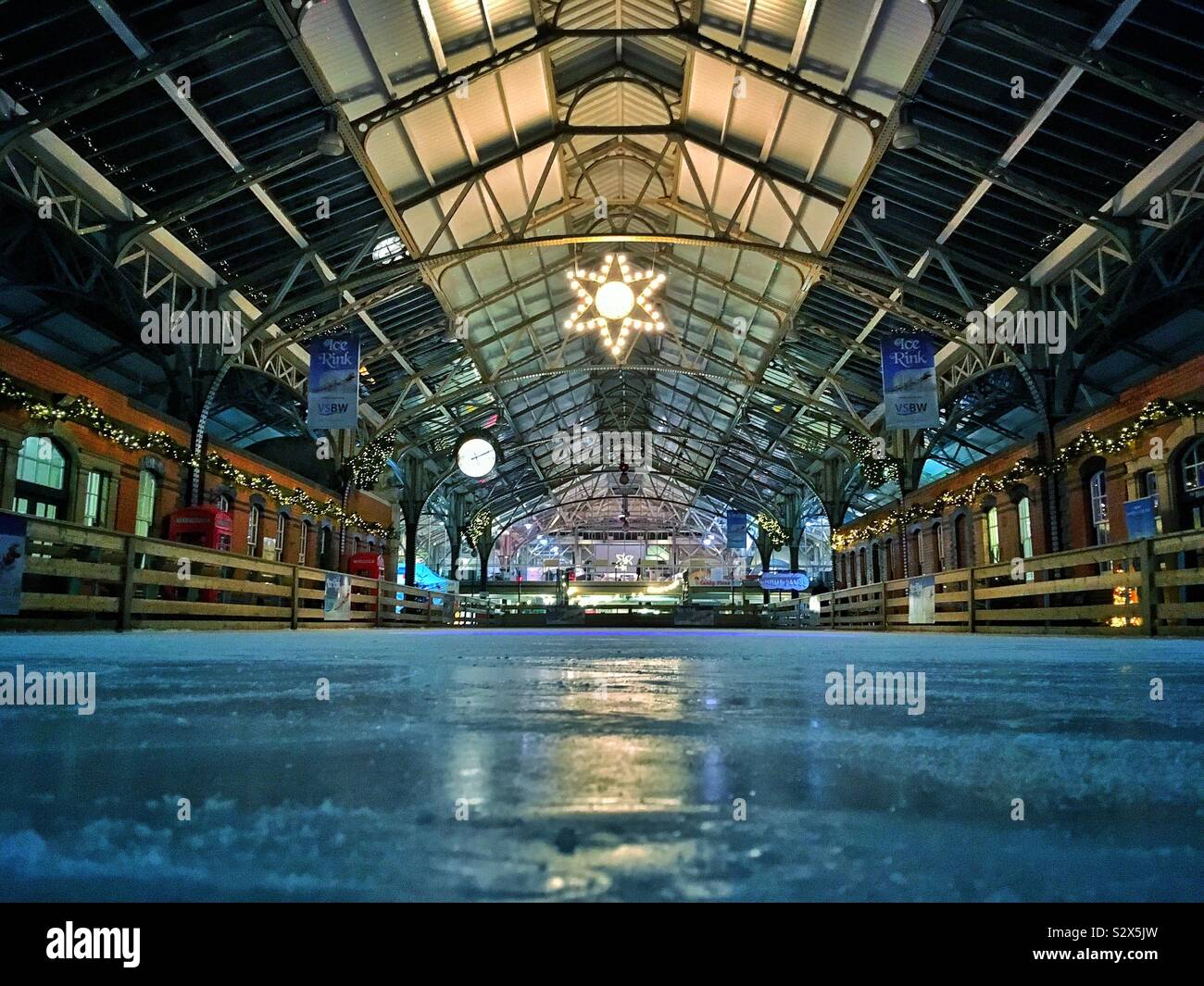 Dover harbour winter hi-res stock photography and images - Alamy