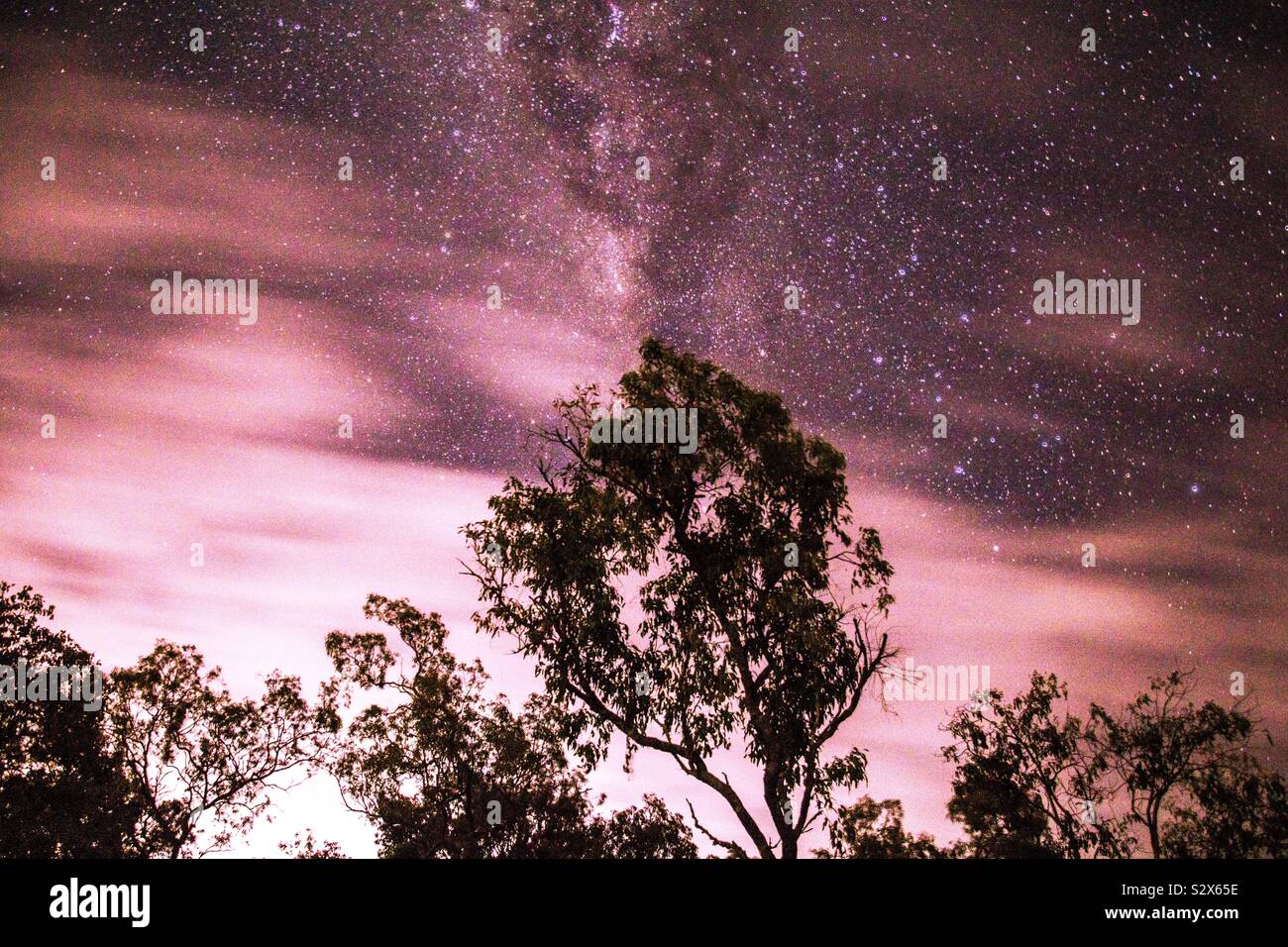 Stars night sky australia hi-res stock photography and images - Alamy
