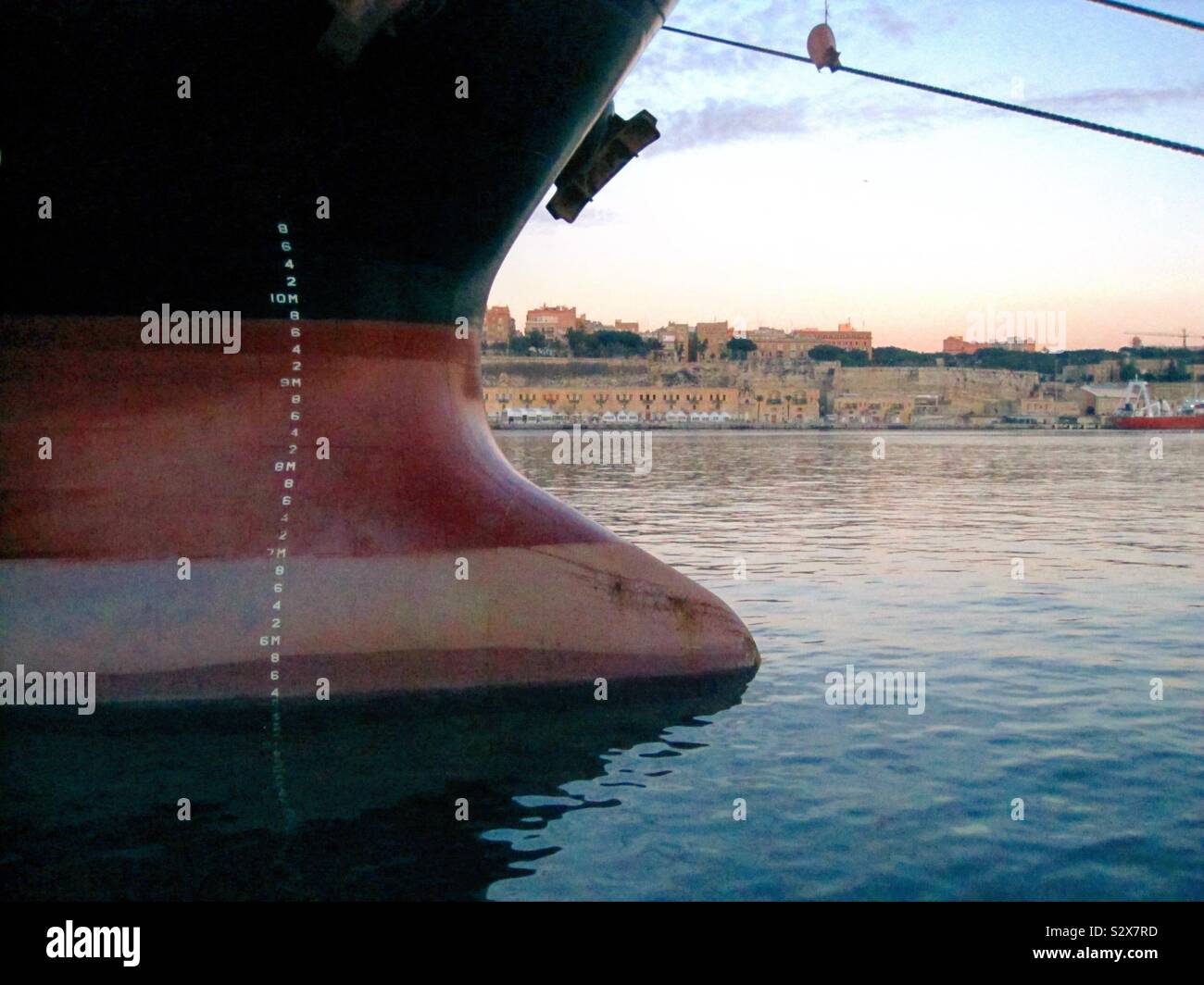 Draft marks hi-res stock photography and images - Alamy