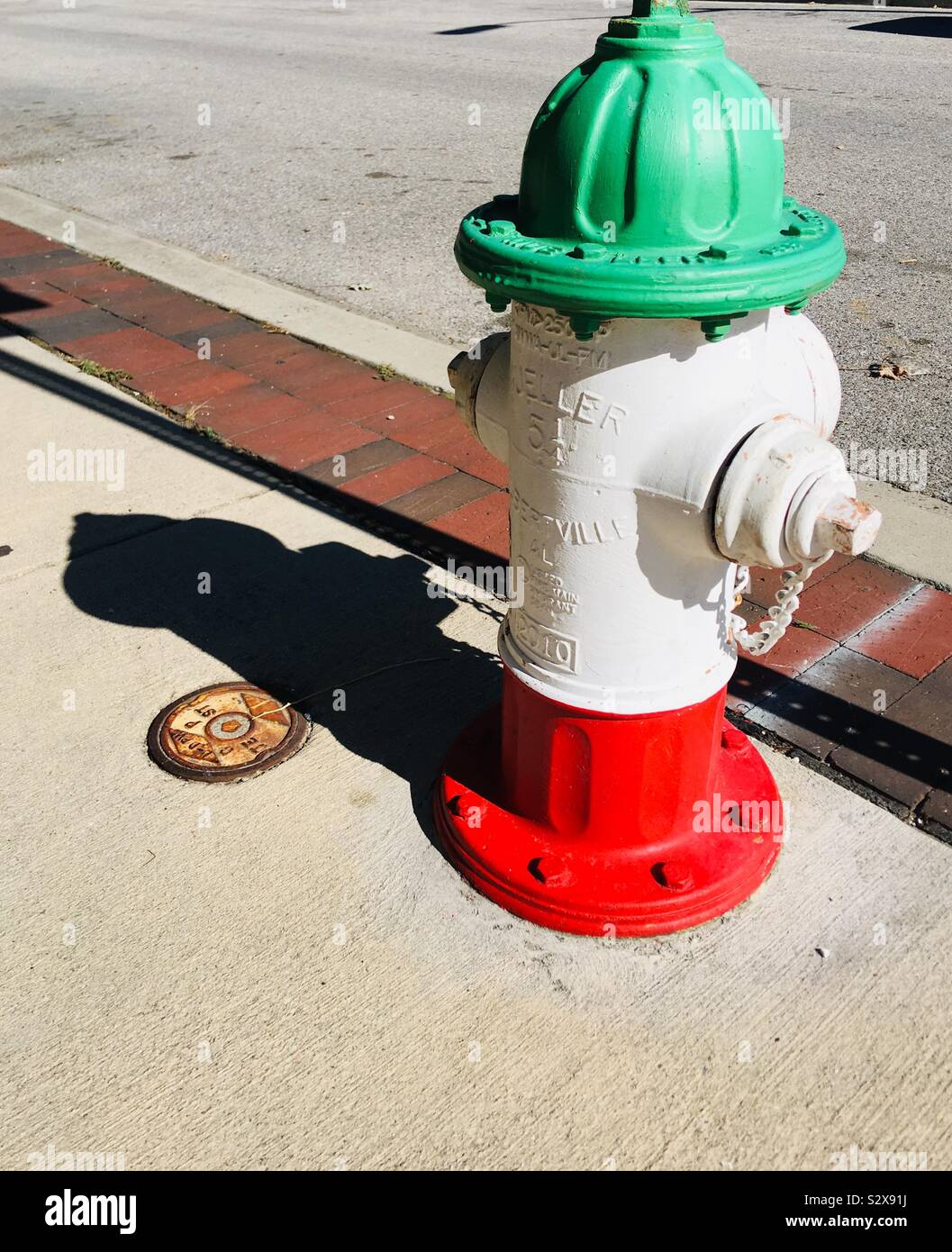 Little italy fire hydrant in hi-res stock photography and images - Alamy