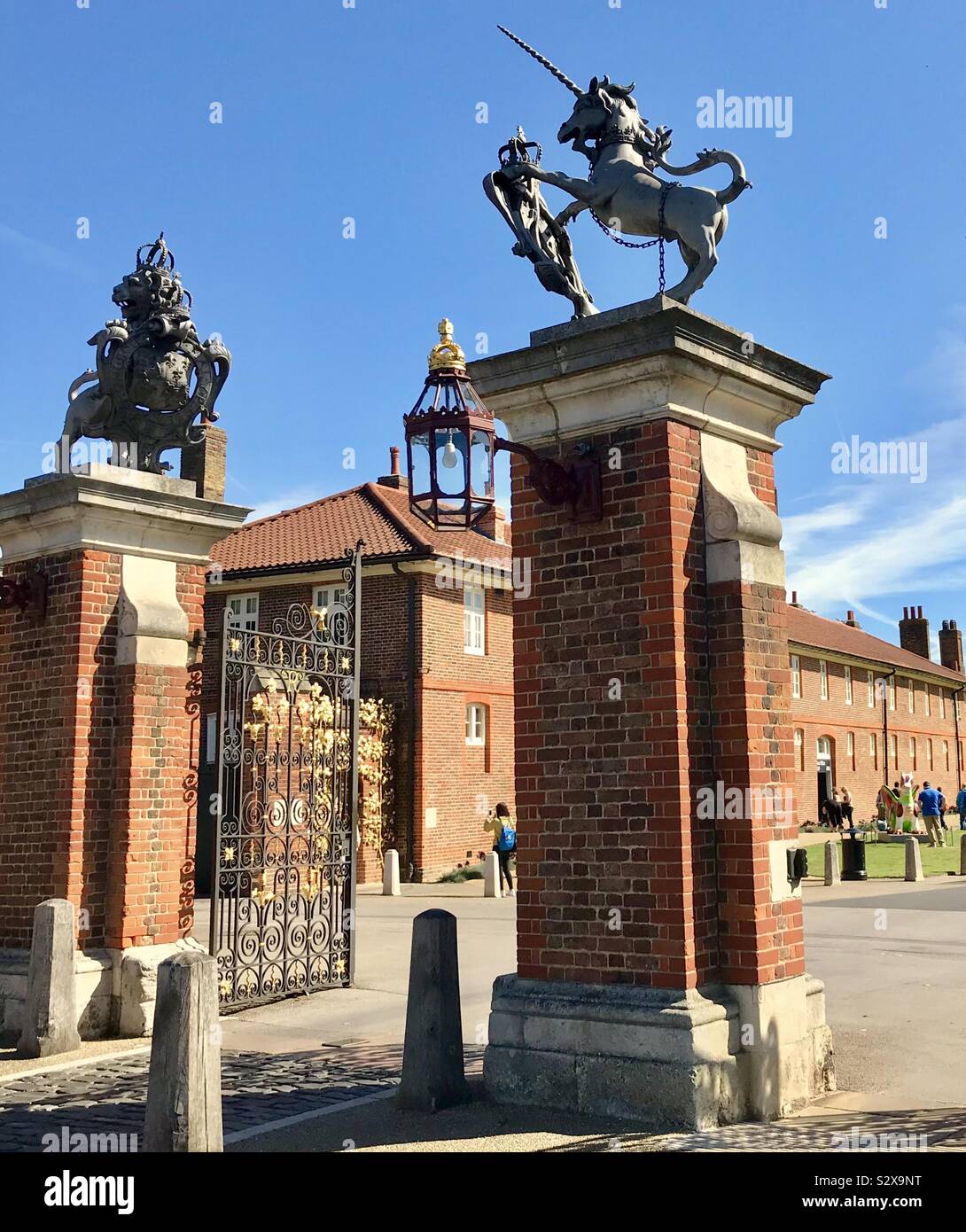 Hampton Court Gates High Resolution Stock Photography and Images - Alamy