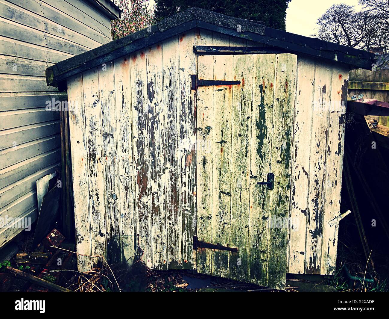 A very old shed built decades ago Stock Photo - Alamy