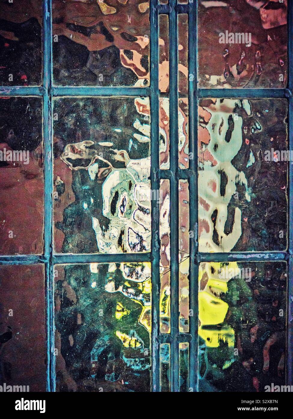 Old leaded window with distorted pattern of light Stock Photo - Alamy