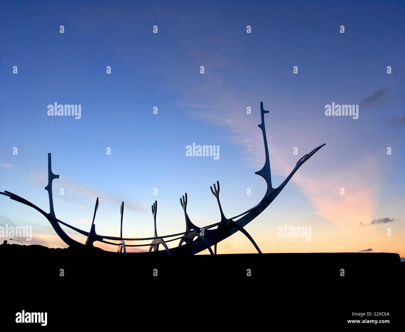 Sculpture silhouette hi-res stock photography and images - Alamy