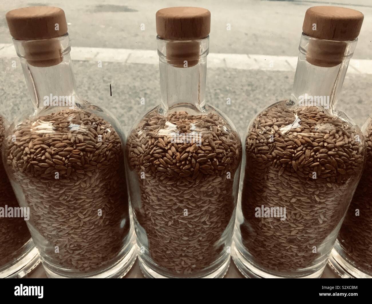 Bottles cork hi-res stock photography and images - Alamy