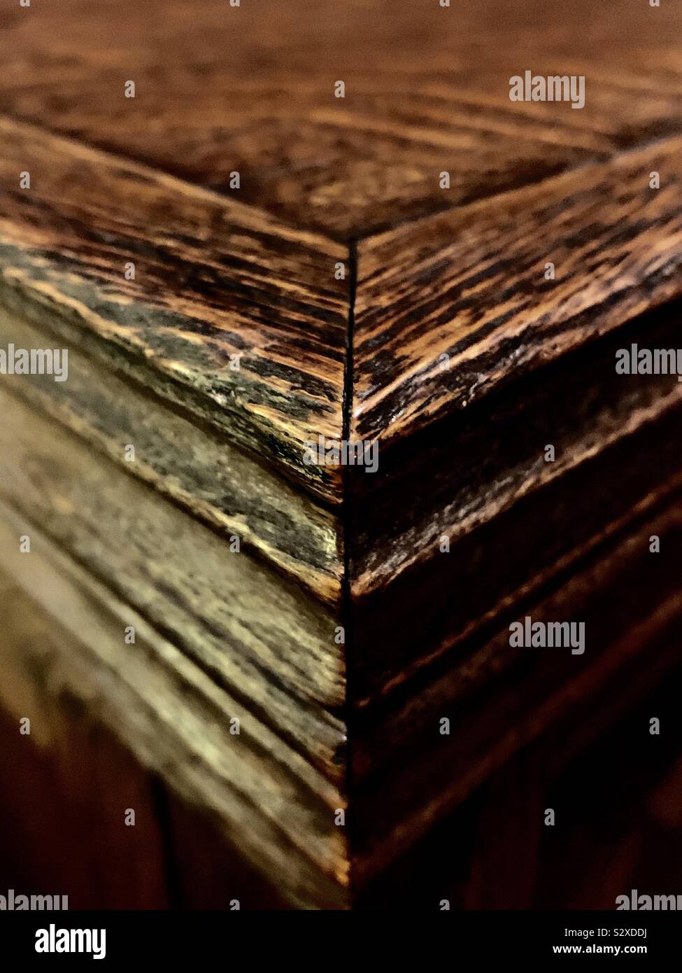 Sharp edge detail hi-res stock photography and images - Alamy