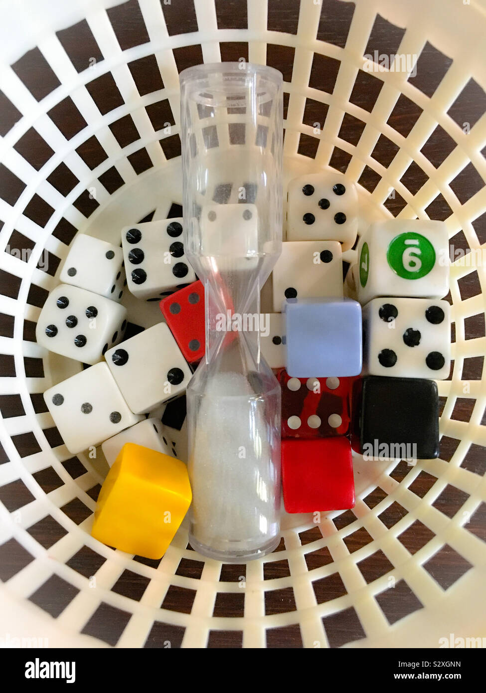 Board game pieces and dice hi-res stock photography and images - Alamy