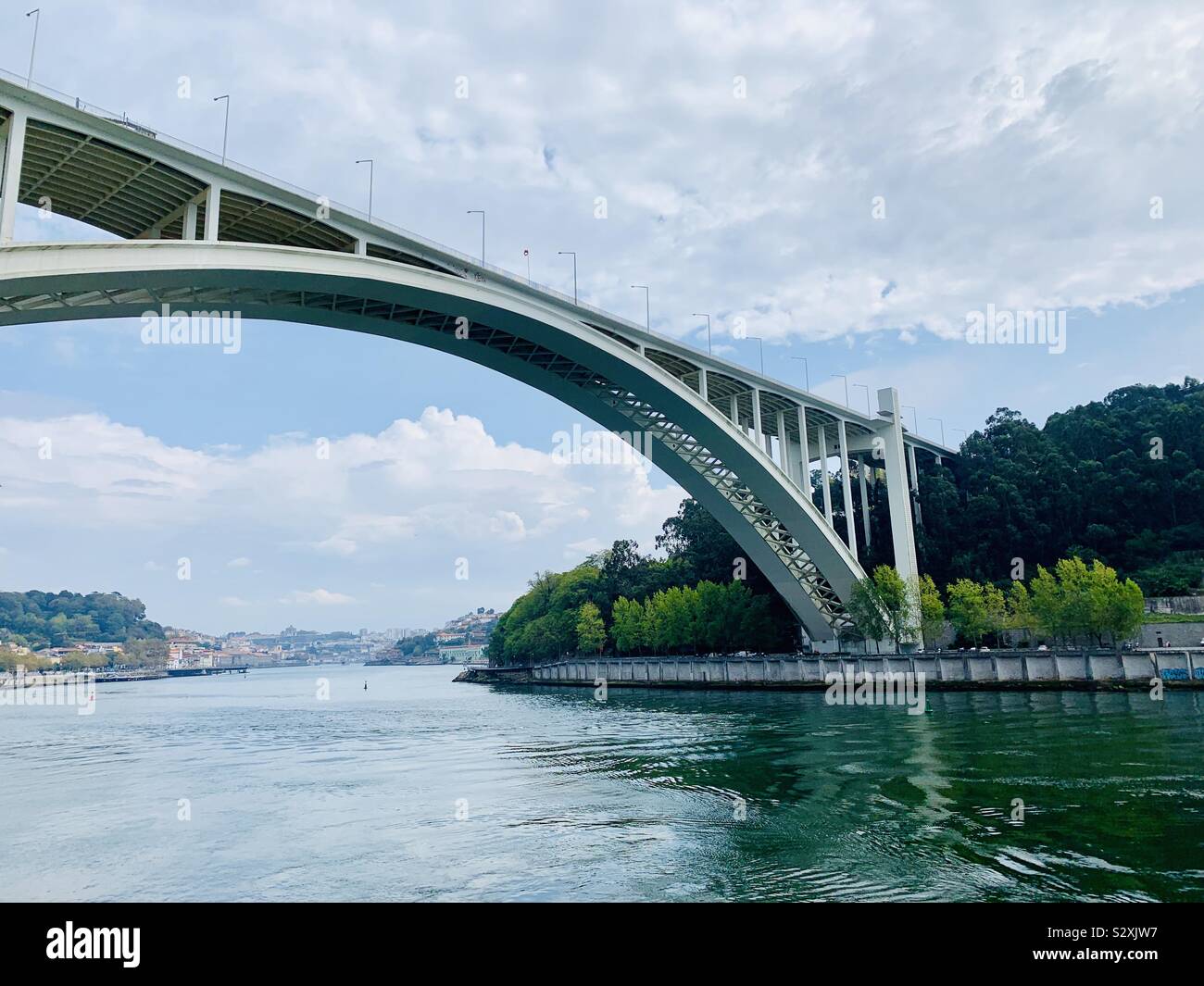 Bridge over the douro hi-res stock photography and images - Alamy
