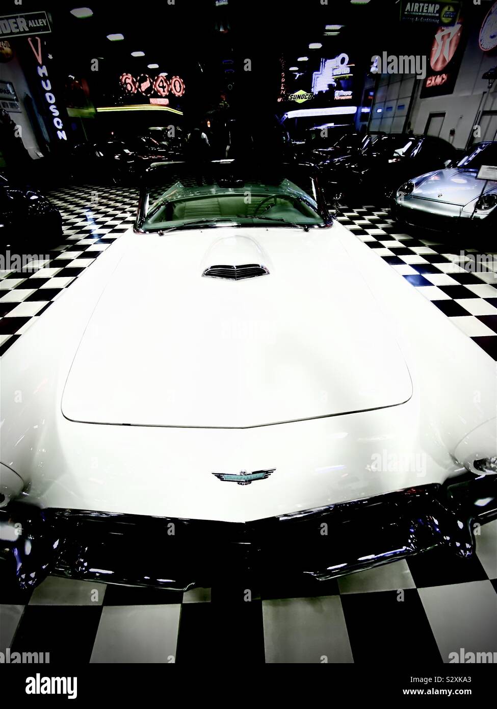 Classic thunderbird hi-res stock photography and images - Alamy