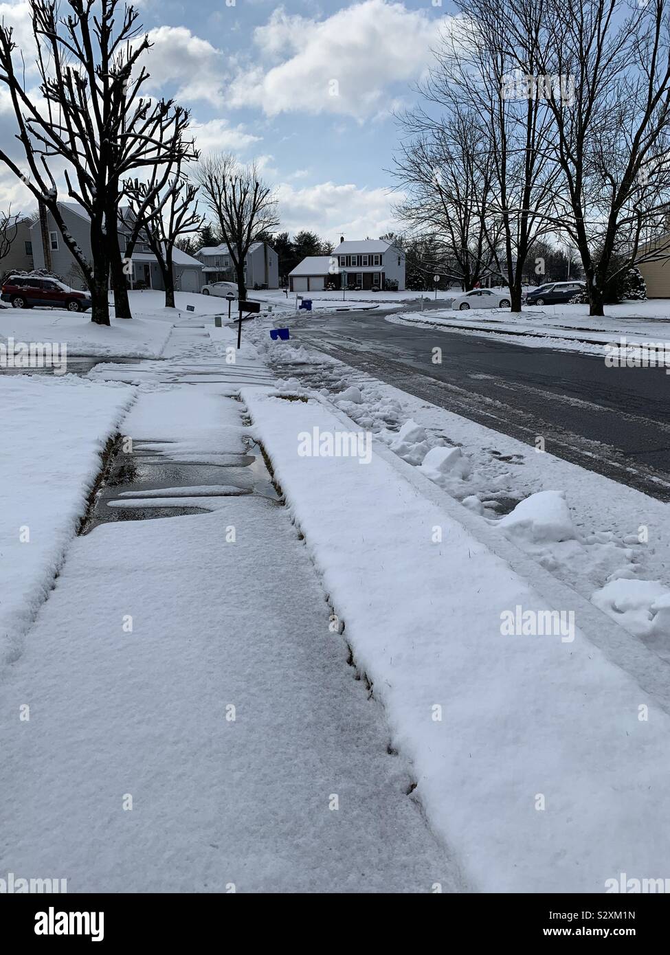 Suburbs snow hi-res stock photography and images - Alamy