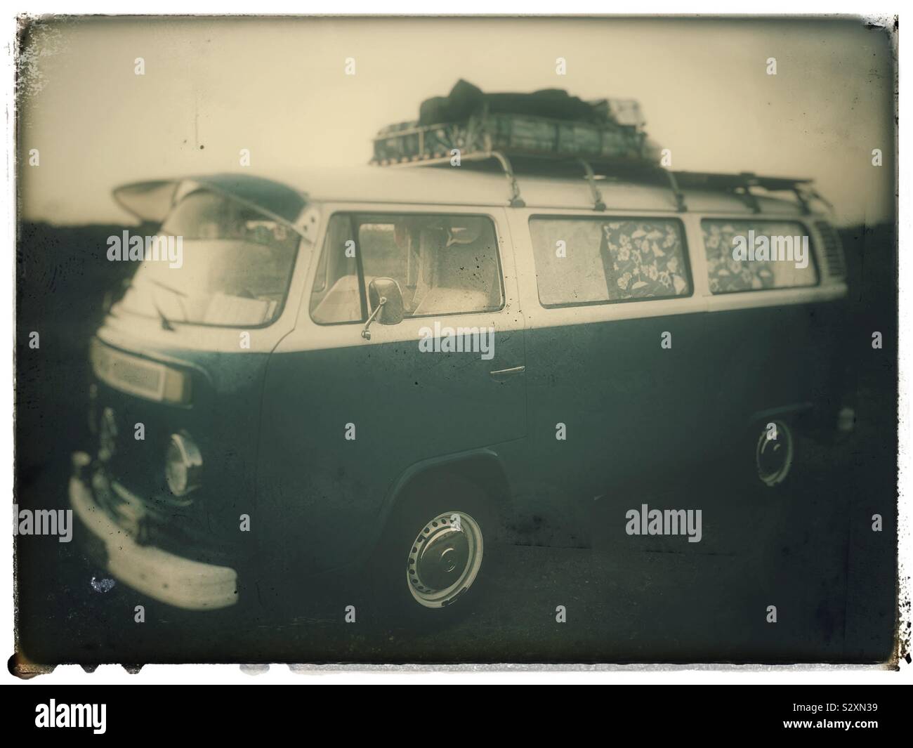 Vintage VW camper van Stock Photo - Alamy