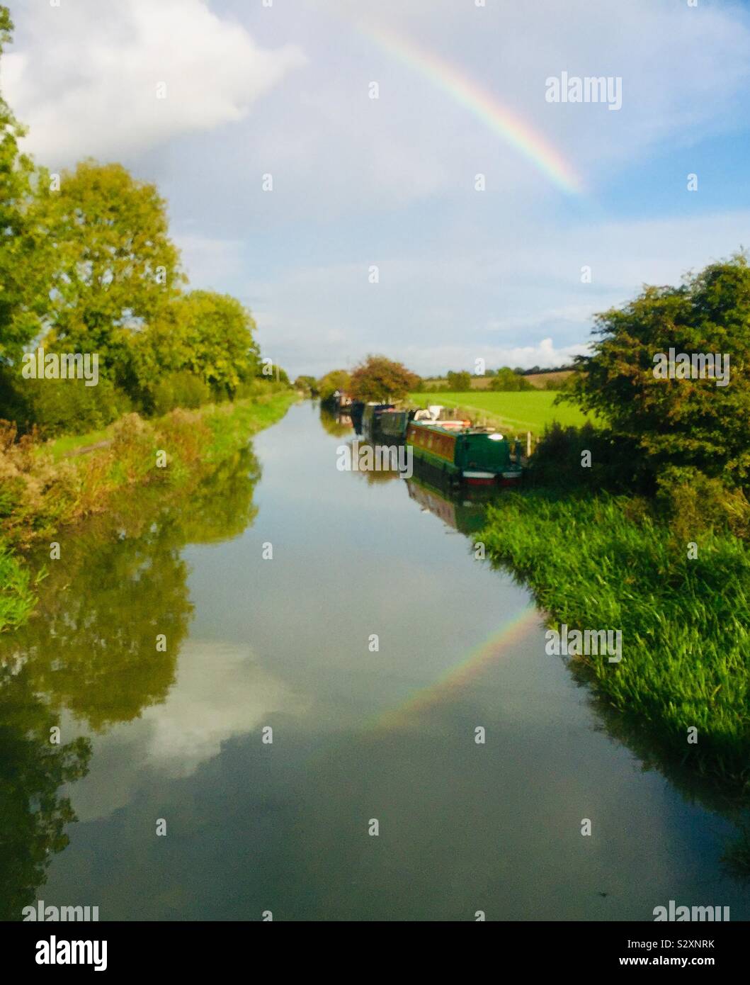 Rainbow reflection not cg hi-res stock photography and images - Alamy