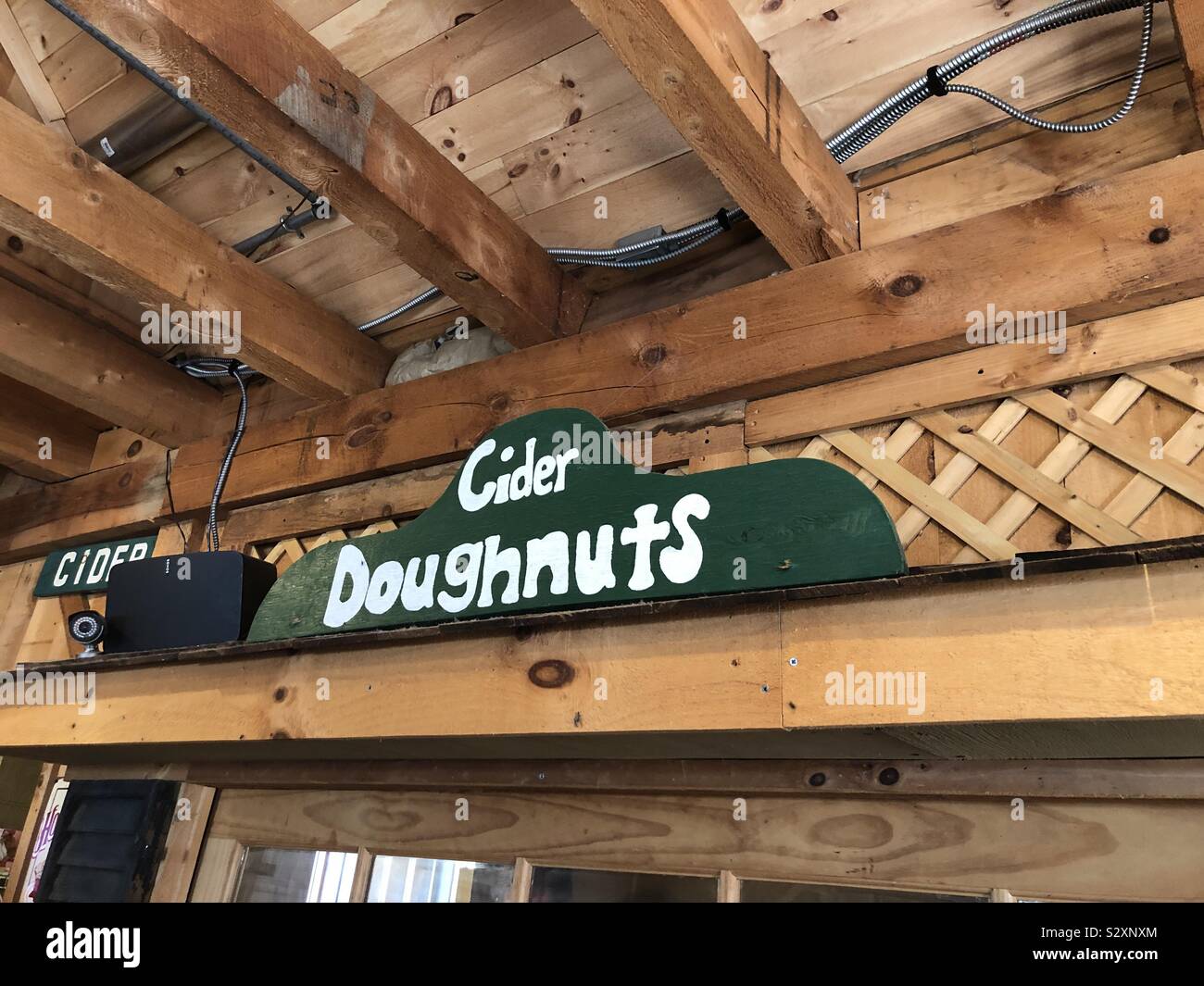 Cider farm sign hi-res stock photography and images - Alamy