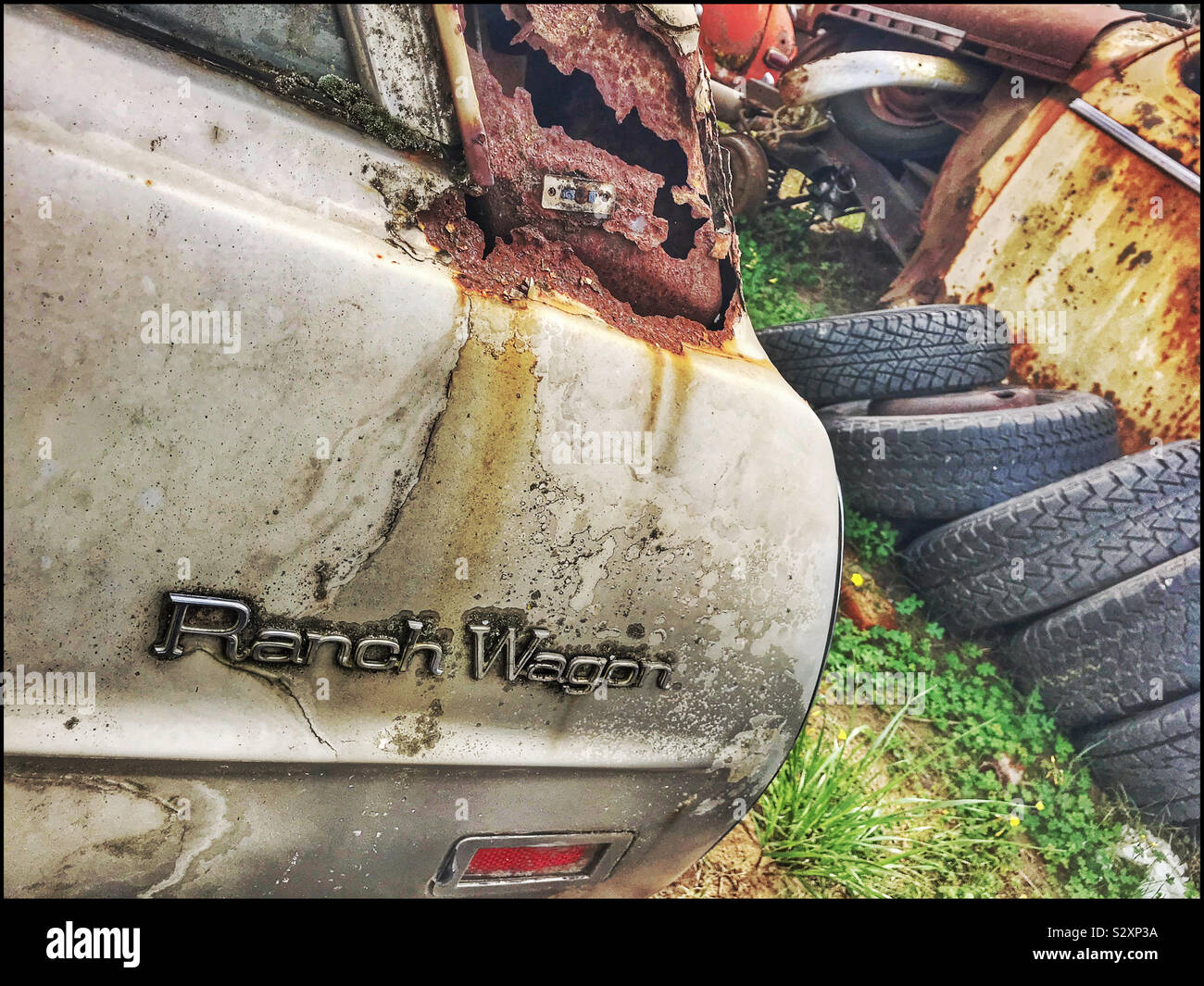 Old rusty Ranch Wagon at the Wijnland Auto Museum , Joostenberg Vlakte ...