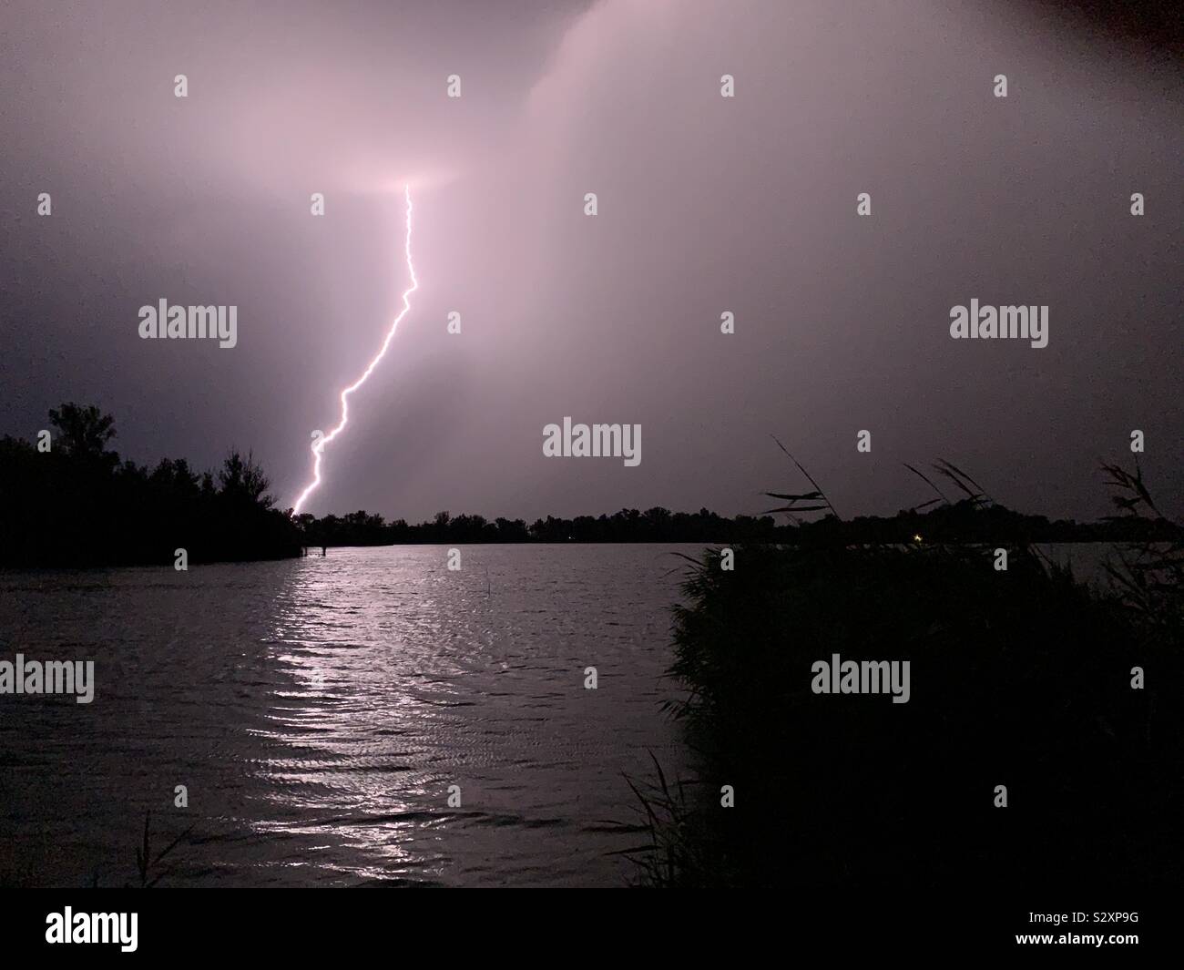 Lightning Lake High Resolution Stock Photography and Images - Alamy