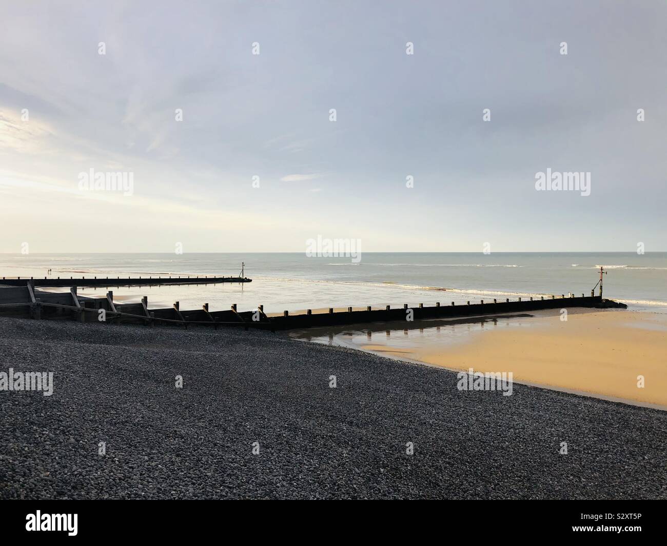 Groynes coast coastal hi-res stock photography and images - Alamy