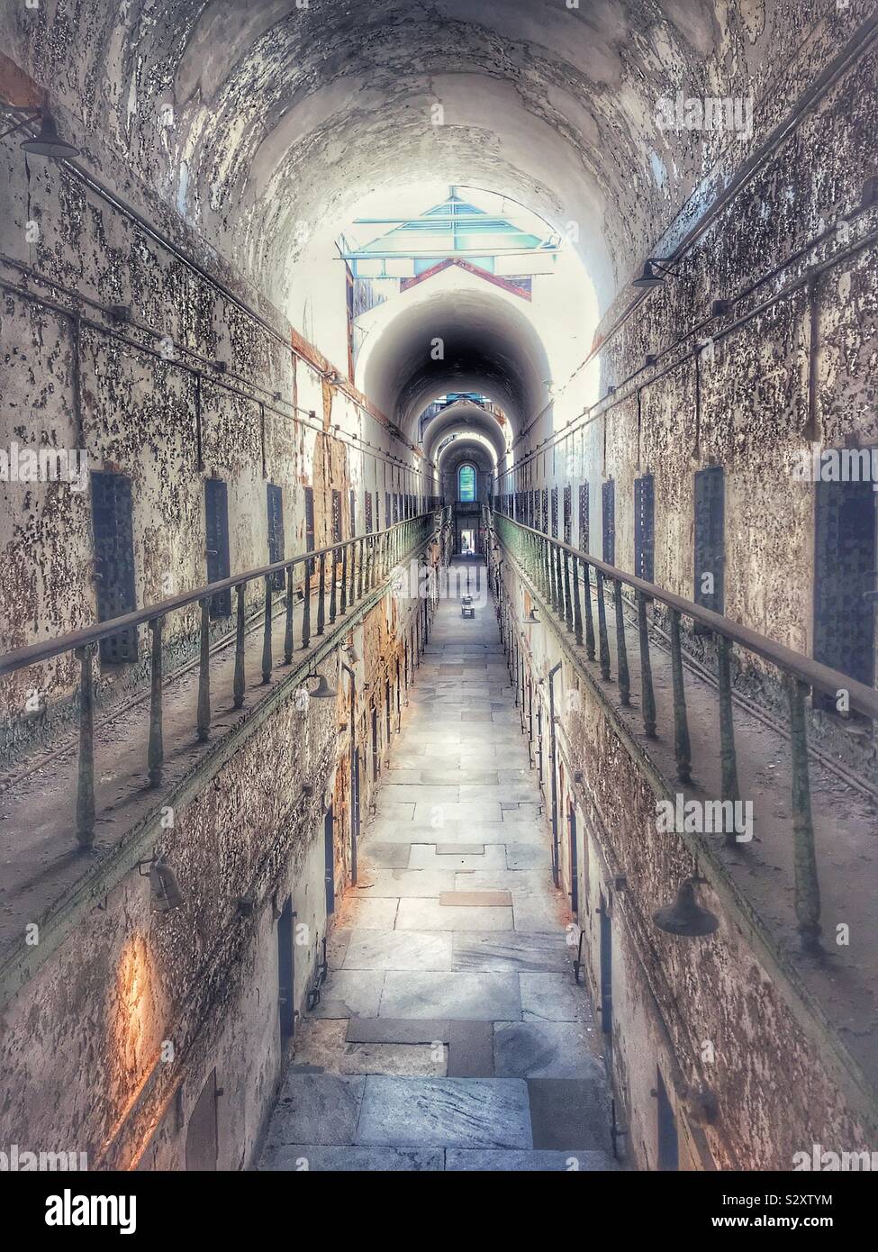 Prison wing hi-res stock photography and images - Alamy