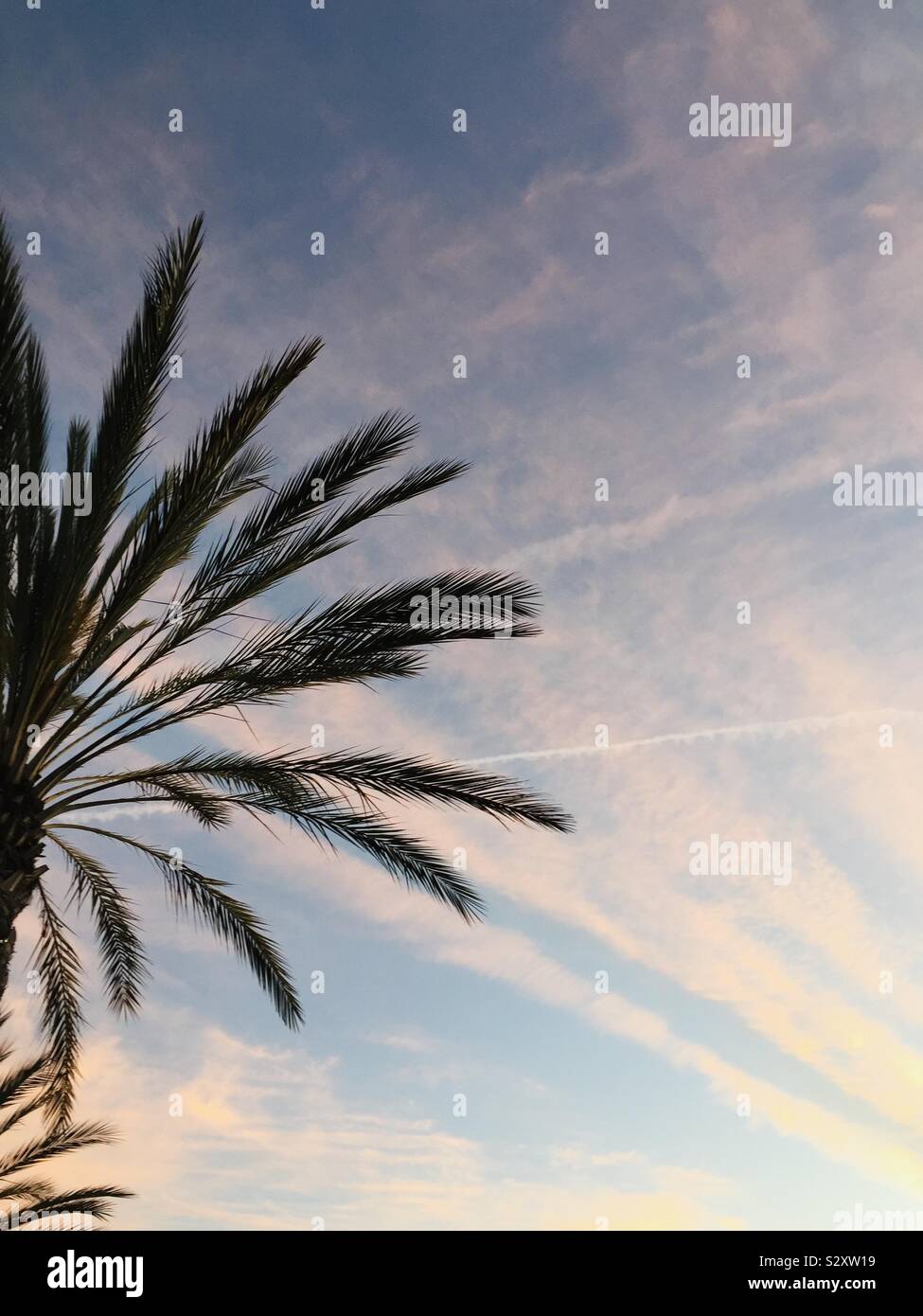 California sky hi-res stock photography and images - Alamy